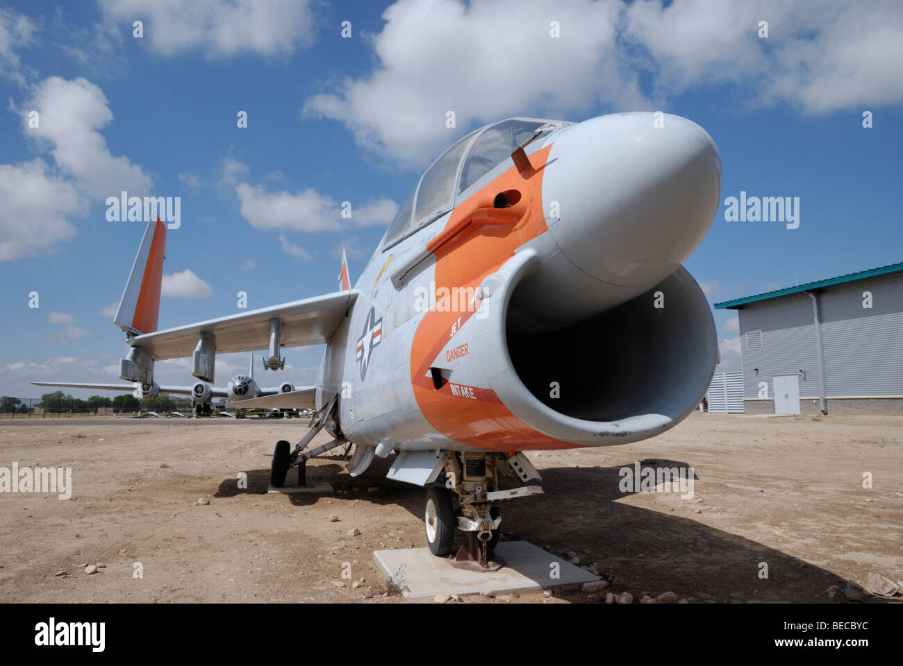 Ta a7c corsair ii aircraft on hi-res stock photography and images - Alamy