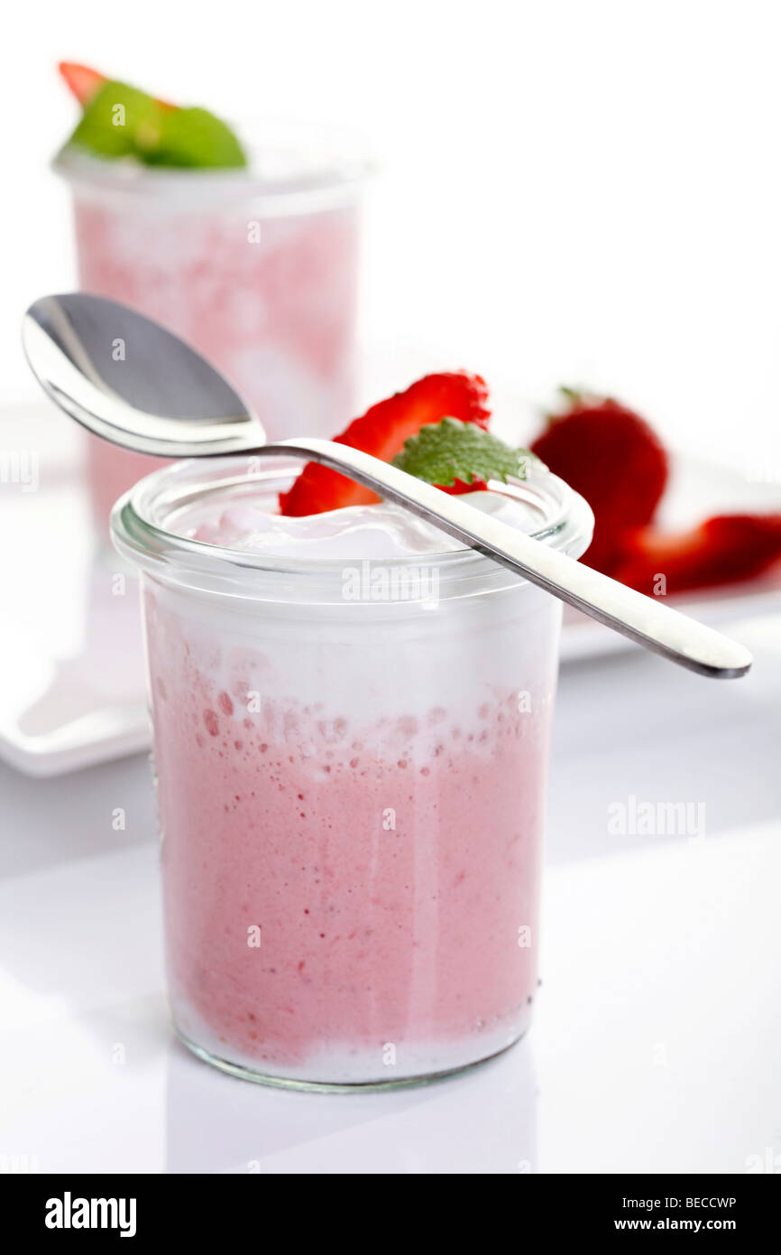 Strawberry quark, yoghurt with fresh strawberries and mint Stock Photo ...