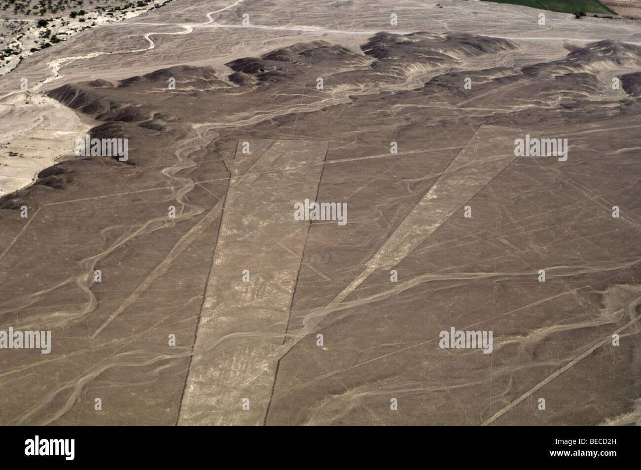 Trapezoid line hi-res stock photography and images - Alamy