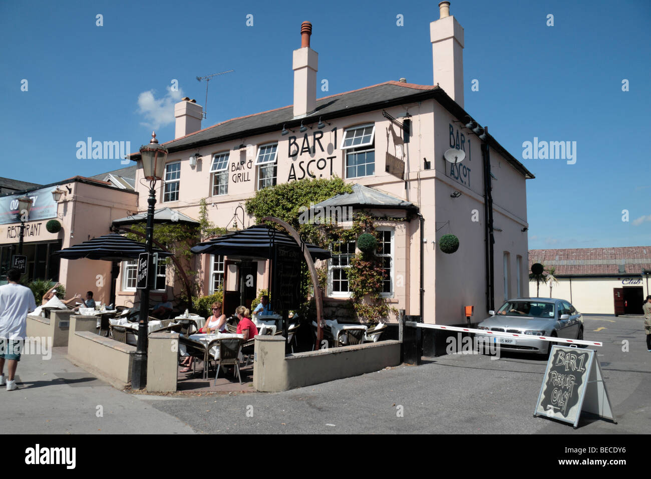 Customers sitting outside the Bar No 1 Ascot, Hight Street Ascot ...