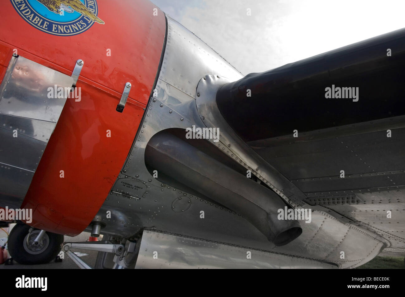 Twin prop vintage plane hi-res stock photography and images - Alamy