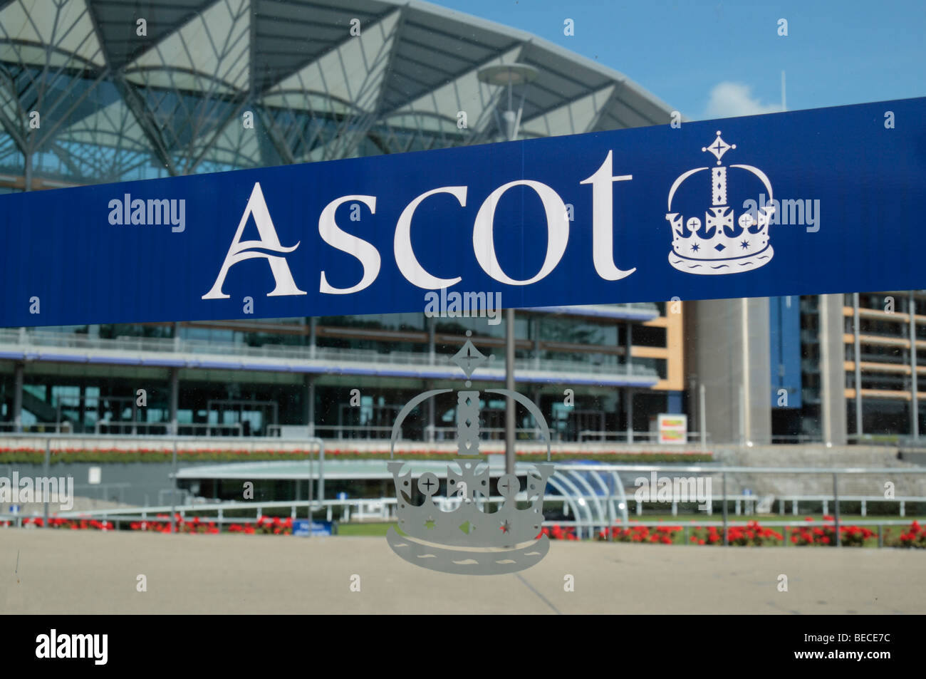 Royal ascot logo hi-res stock photography and images - Alamy
