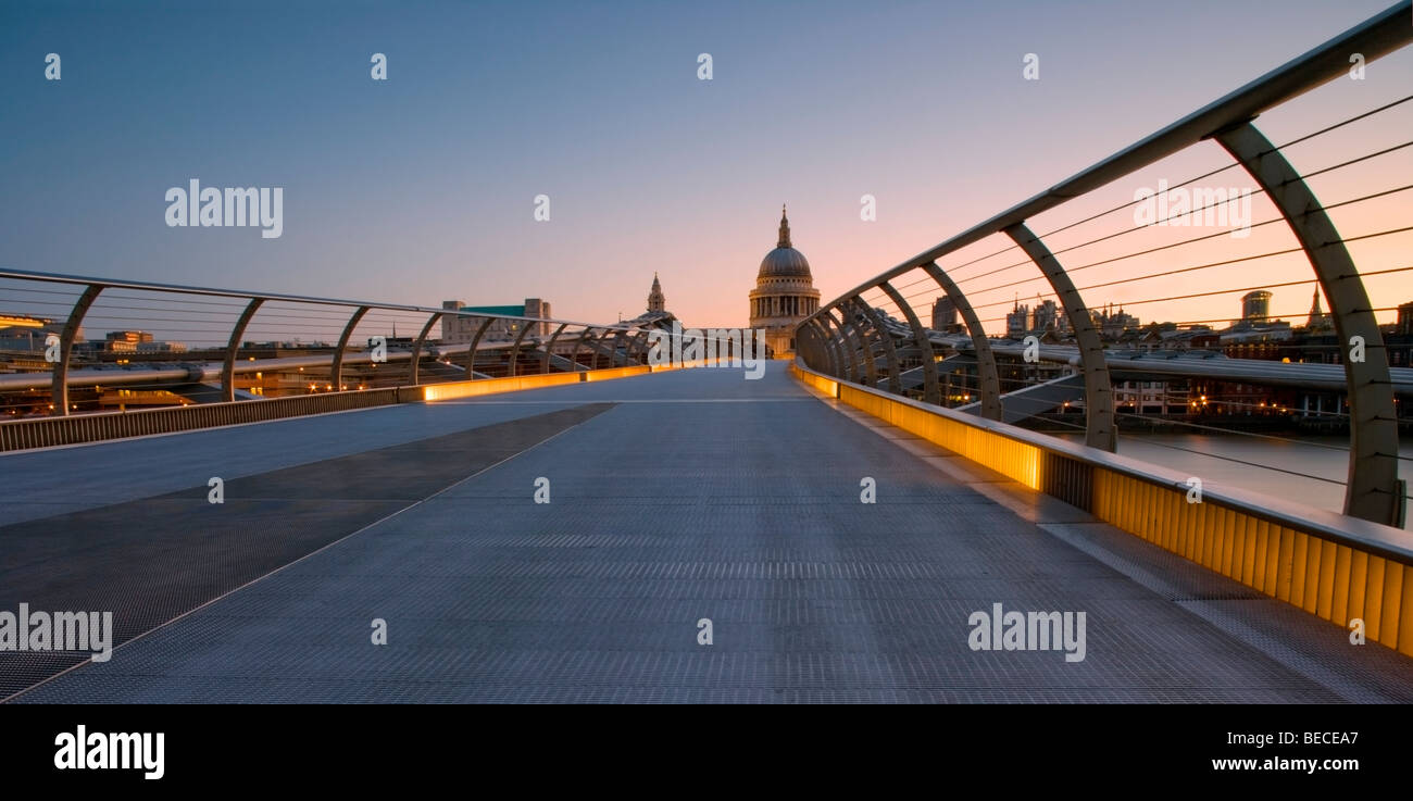 Millennium bridge london construction hi-res stock photography and ...