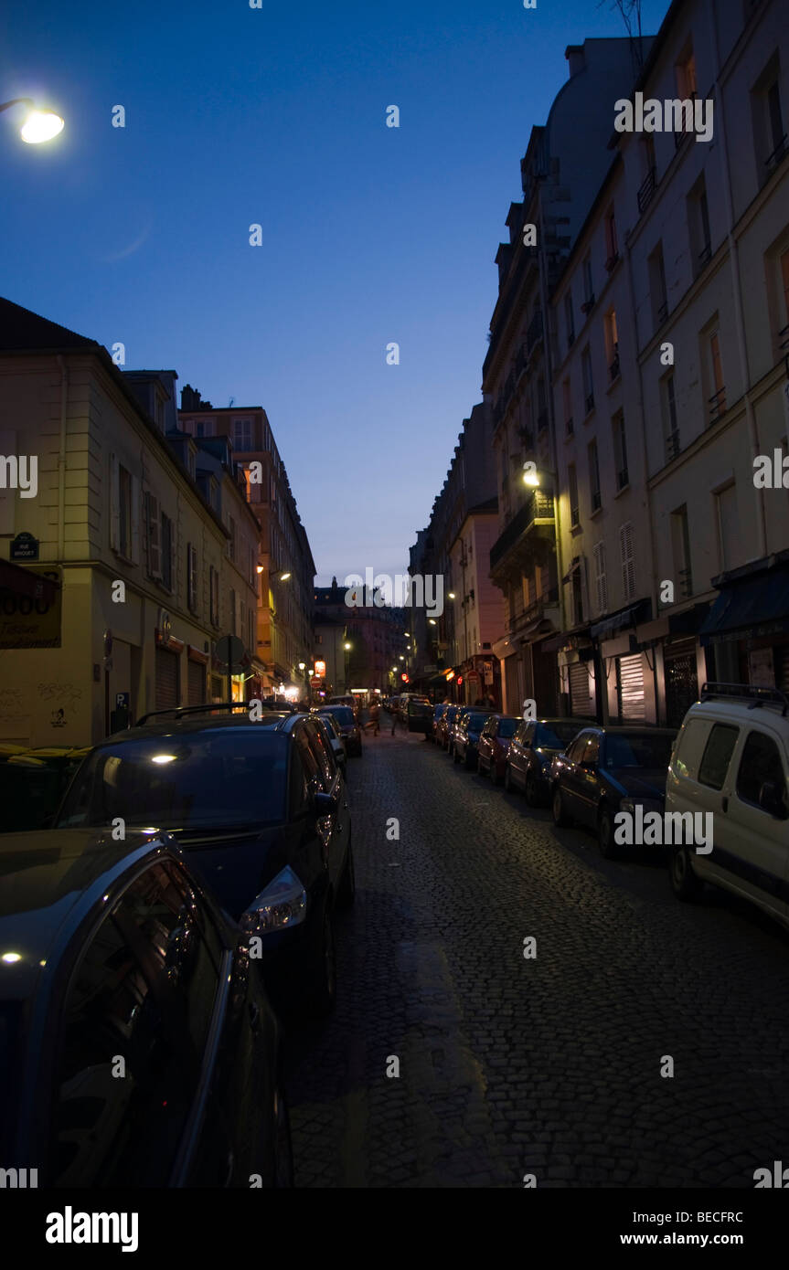 Paris skyscape hi-res stock photography and images - Alamy