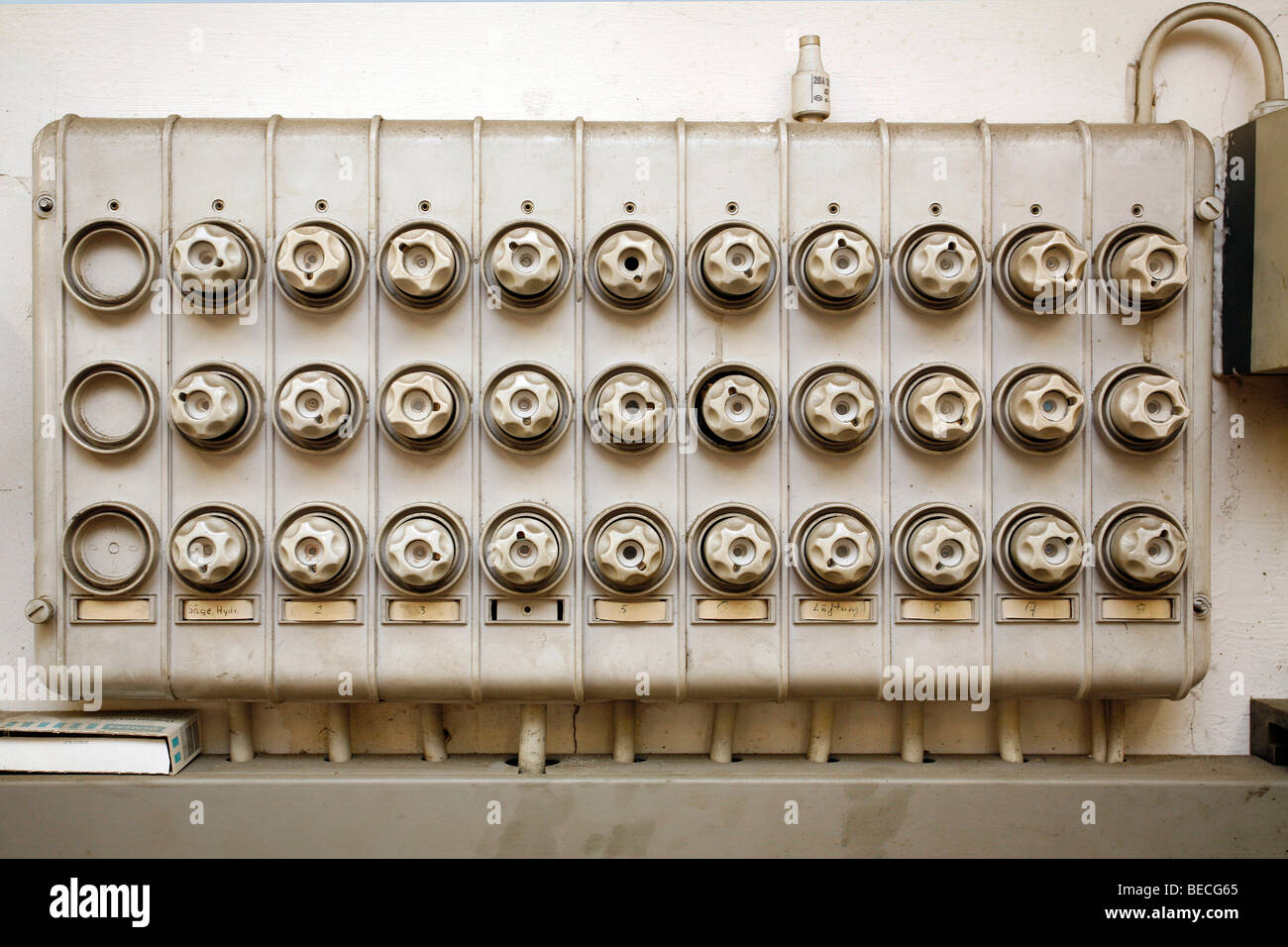 Old fuses fuse box hi-res stock photography and images - Alamy