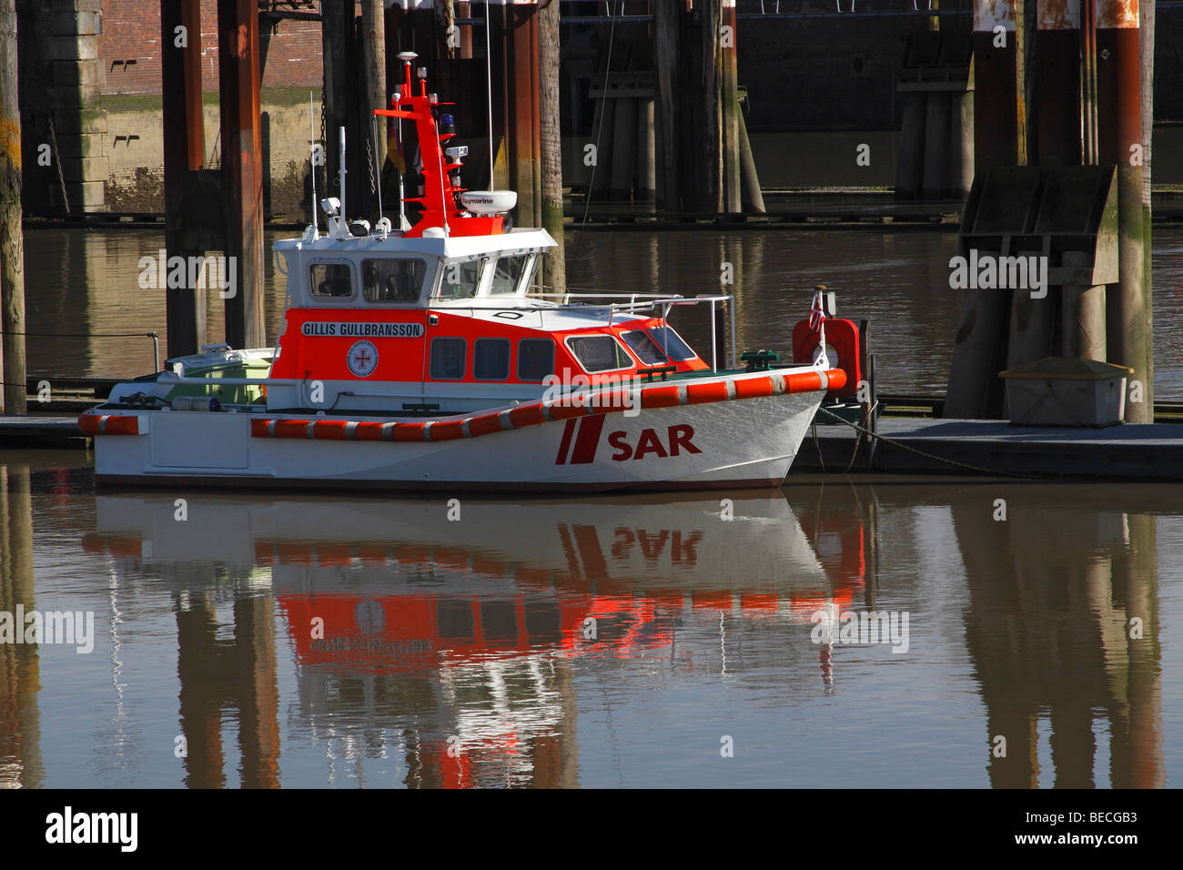 SAR rescue boat at the lock gates between the Elbe River and the Nord ...