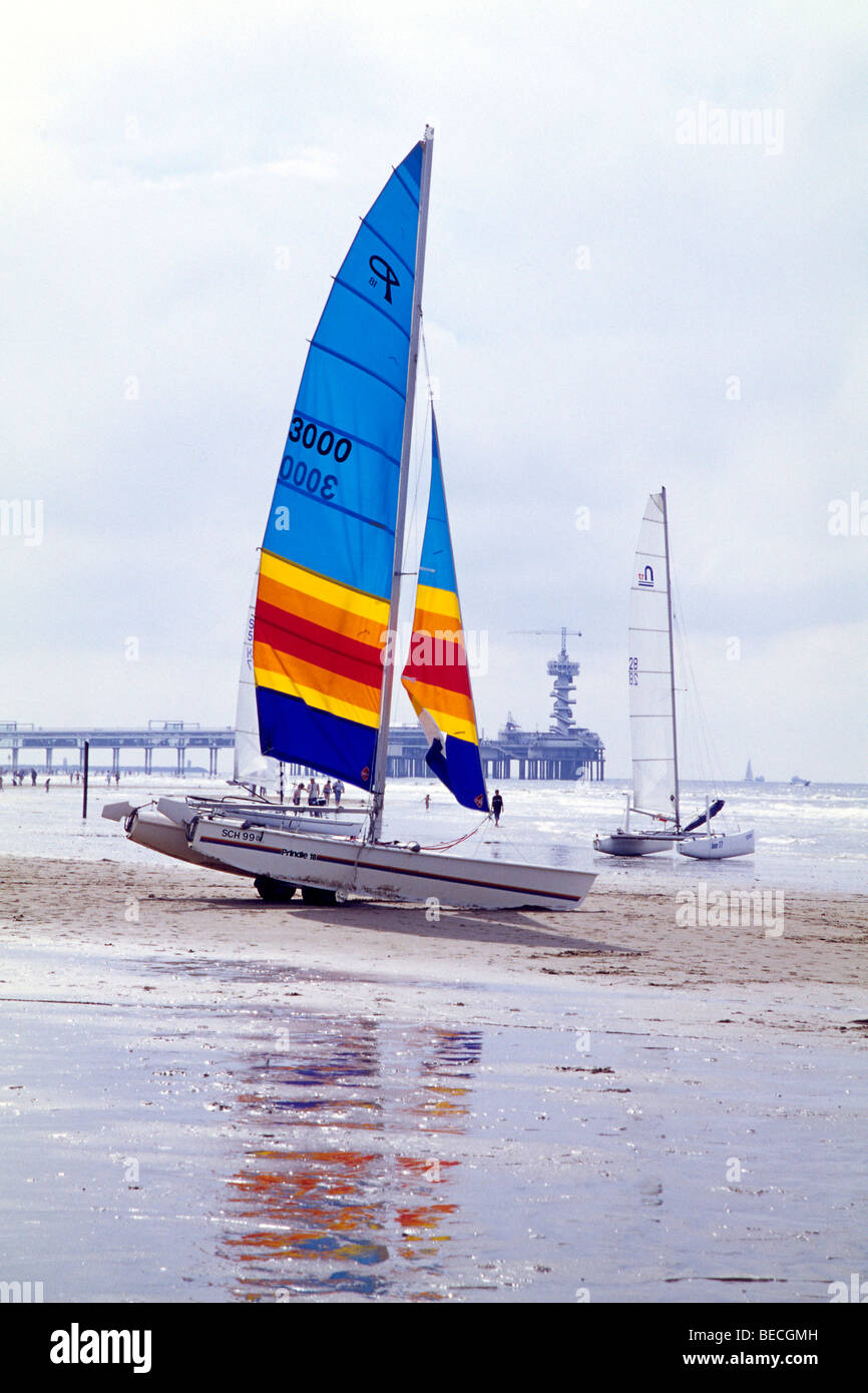 Am strand von scheveningen hi-res stock photography and images - Alamy