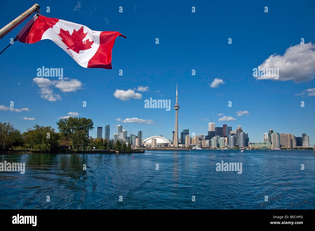 Cn tower toronto flag hi-res stock photography and images - Alamy