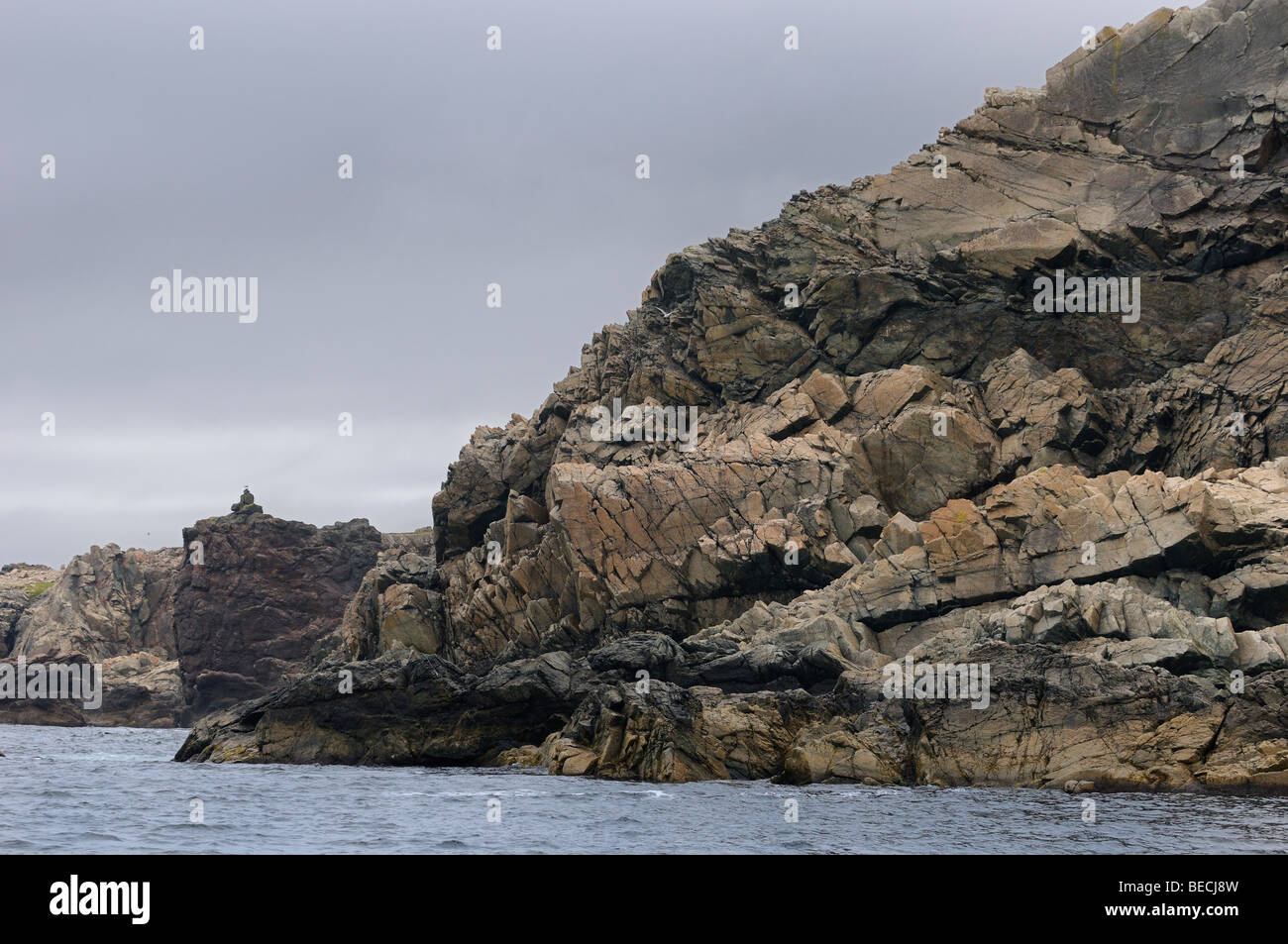 Cliff fissures hi-res stock photography and images - Alamy
