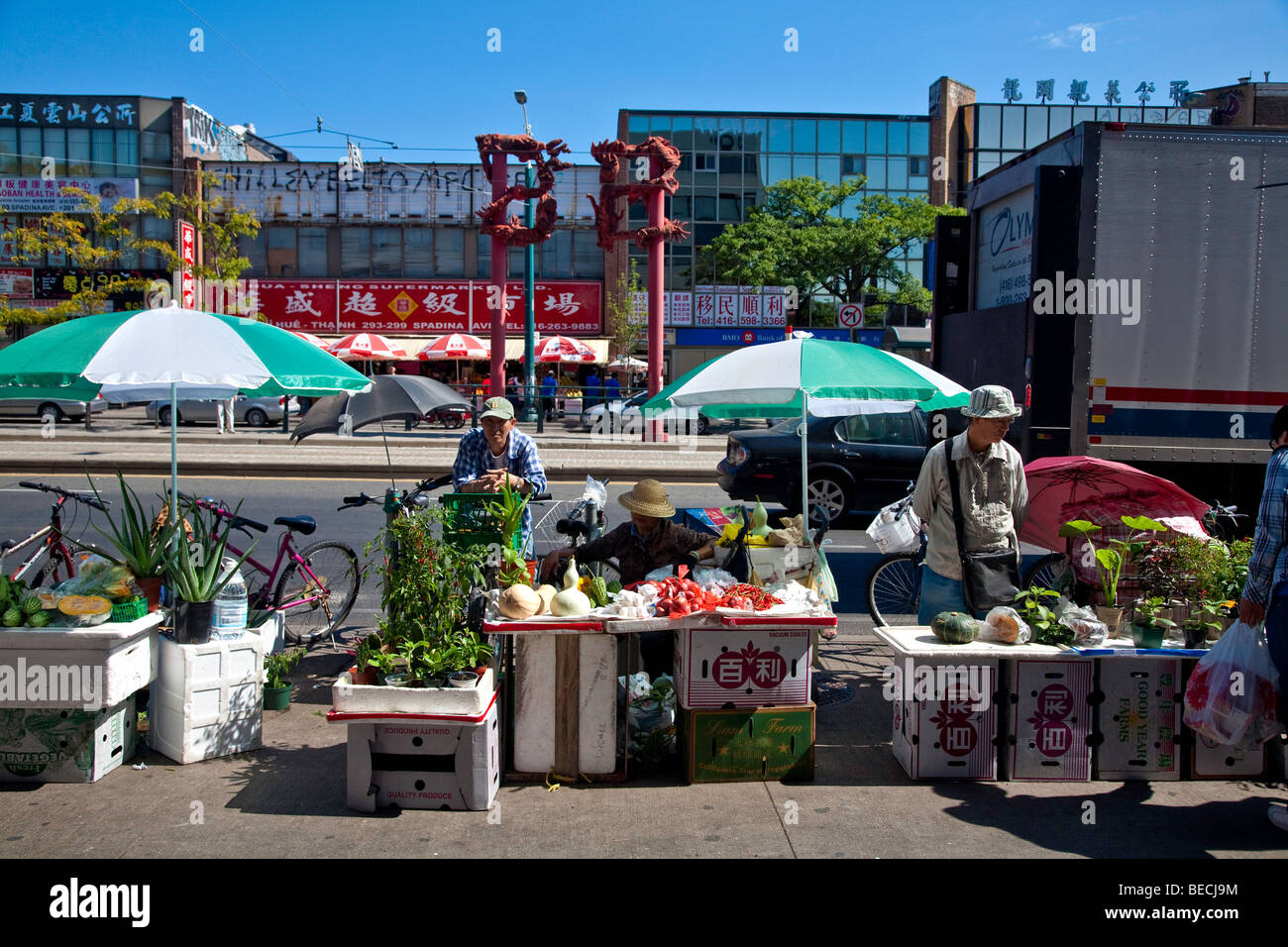 Canada ontario toronto china town hi-res stock photography and images ...