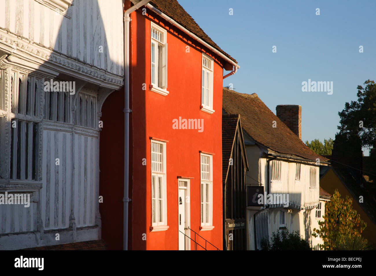 Red painted buildings hi-res stock photography and images - Alamy