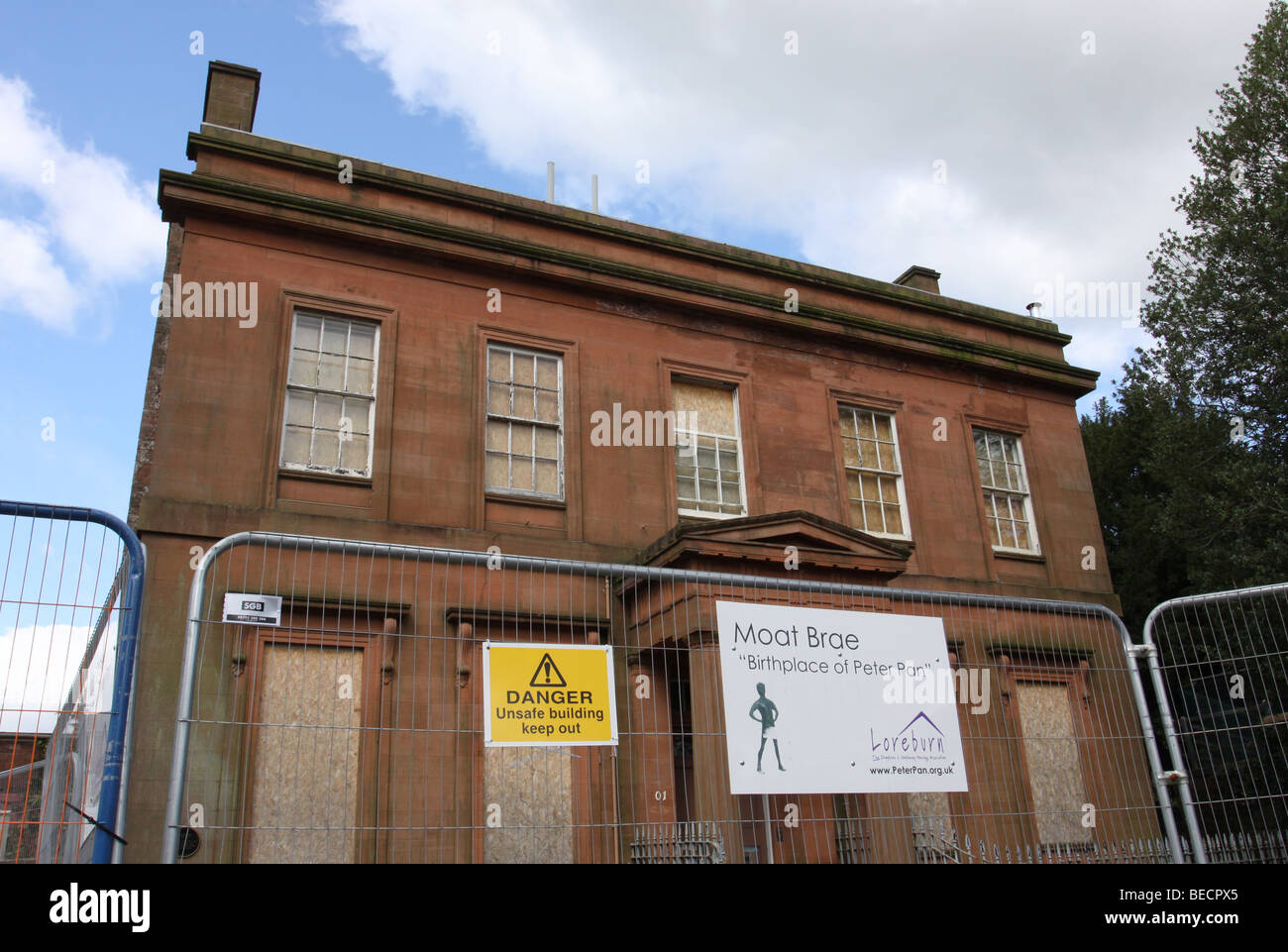 exterior of Moat Brae "birthplace of Peter Pan" due for demolition ...