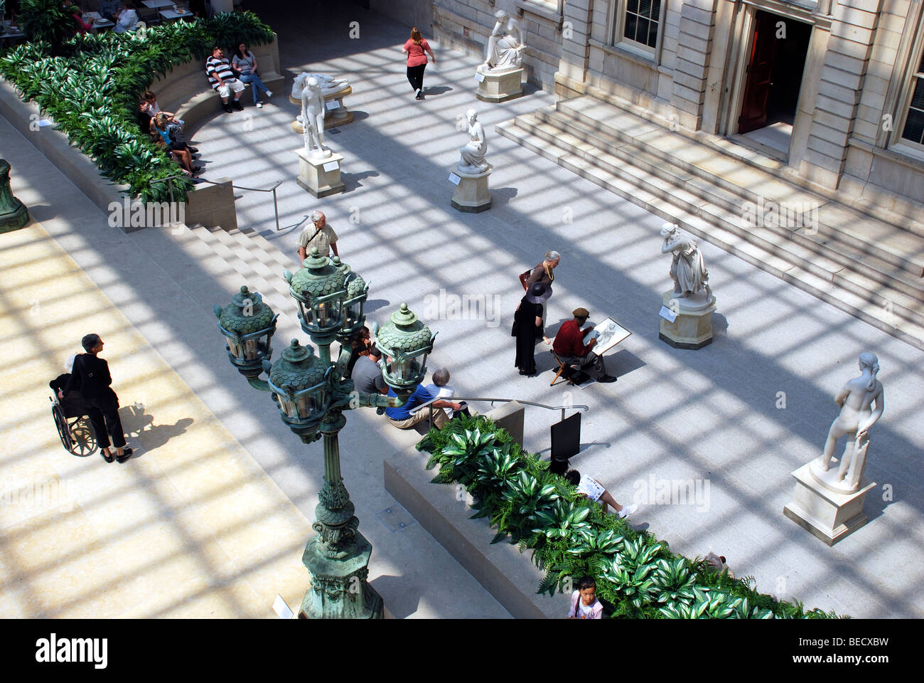 American wing metropolitan museum of art hi-res stock photography and ...