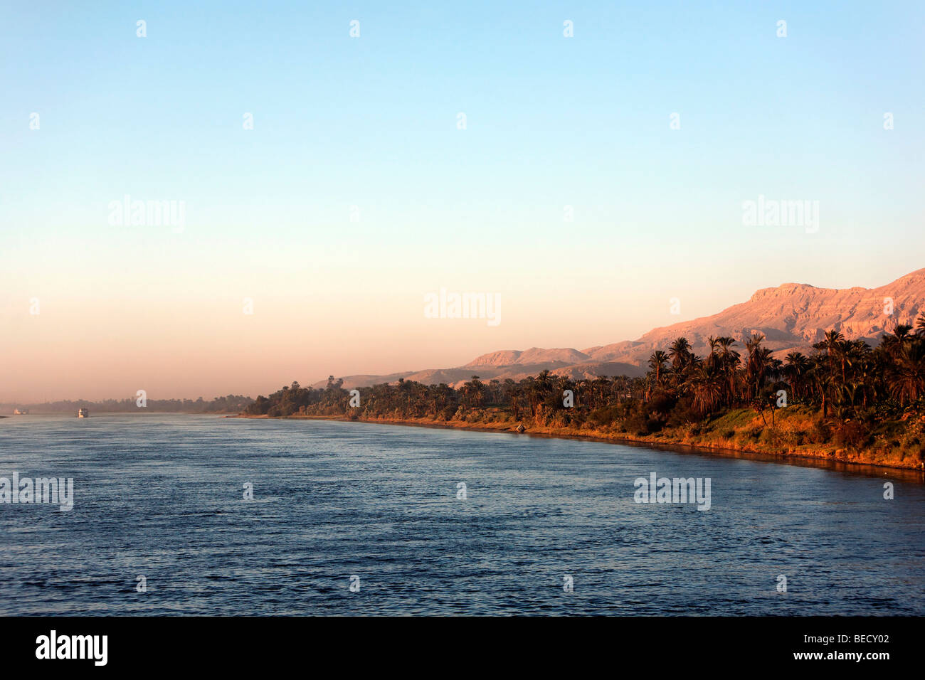 Nile river banks day hi-res stock photography and images - Alamy