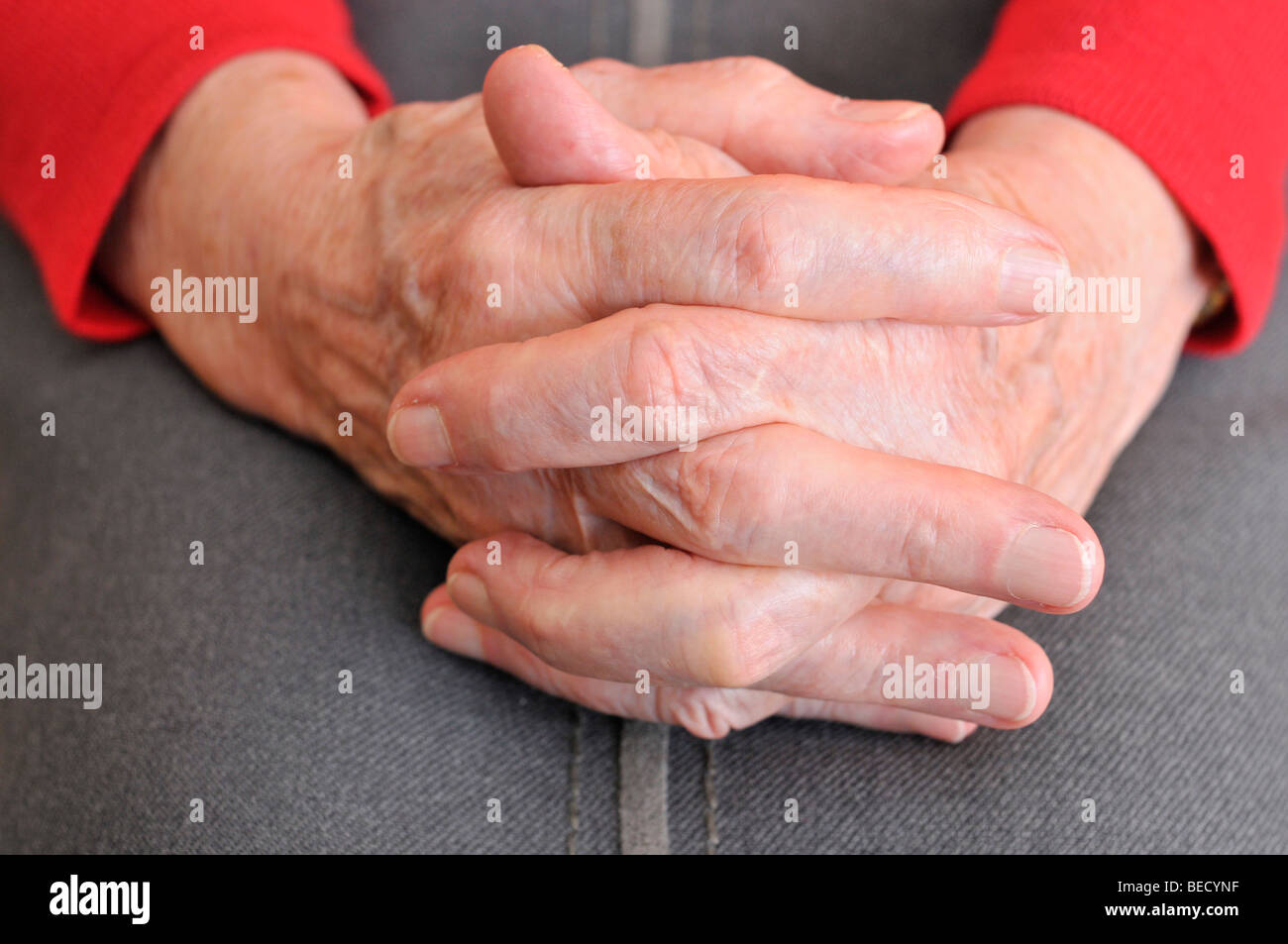 Senior citizen hand detail hi-res stock photography and images - Alamy