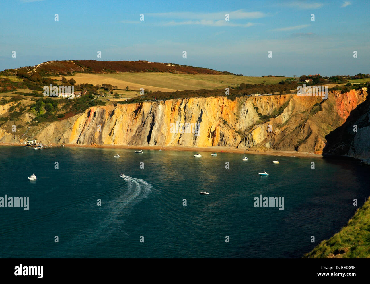 The coloured sands of Alum Bay, Isle of Wight, England, UK Stock Photo ...