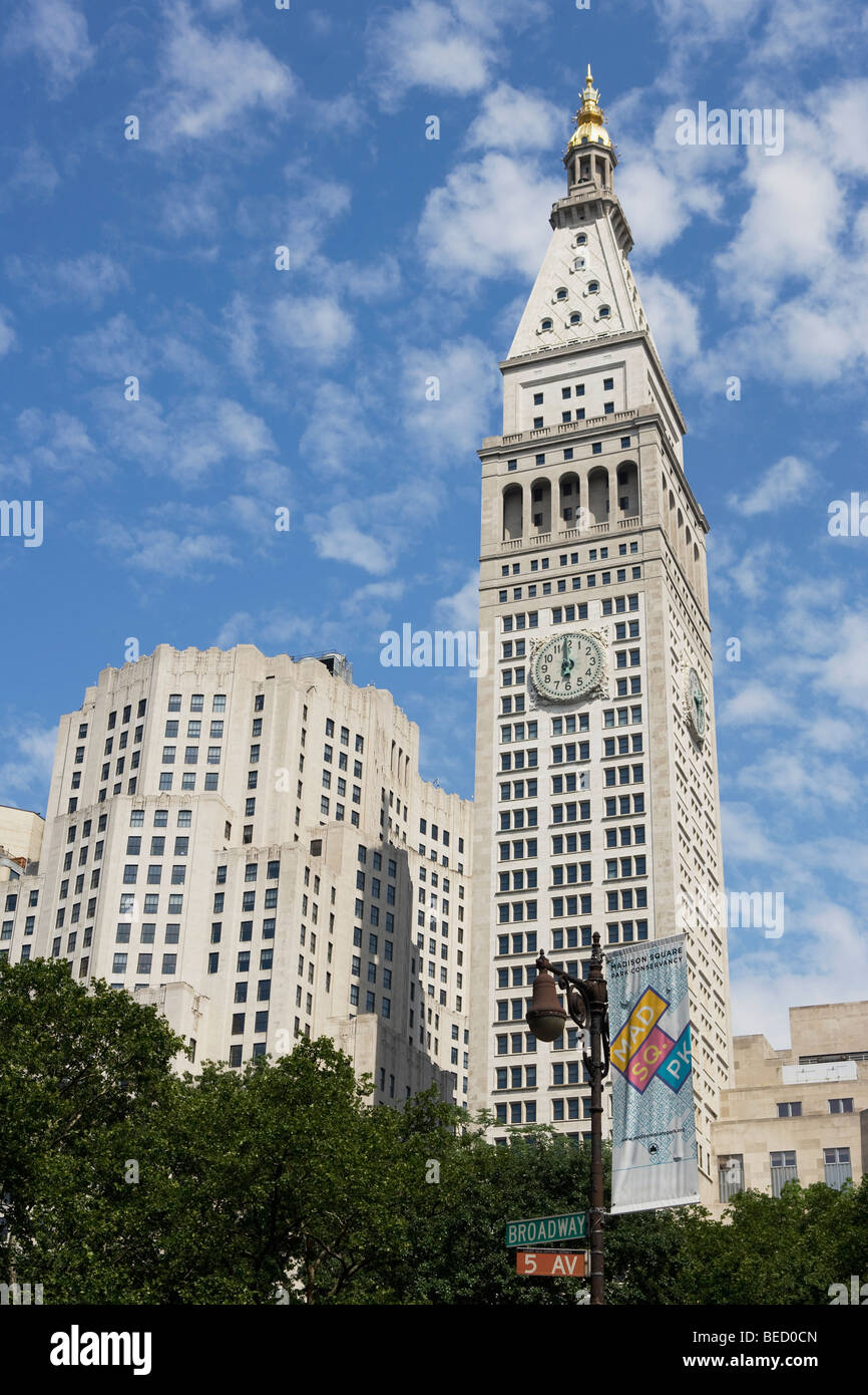 Buildings city, Metropolitan Life Insurance Company Tower, Madison ...