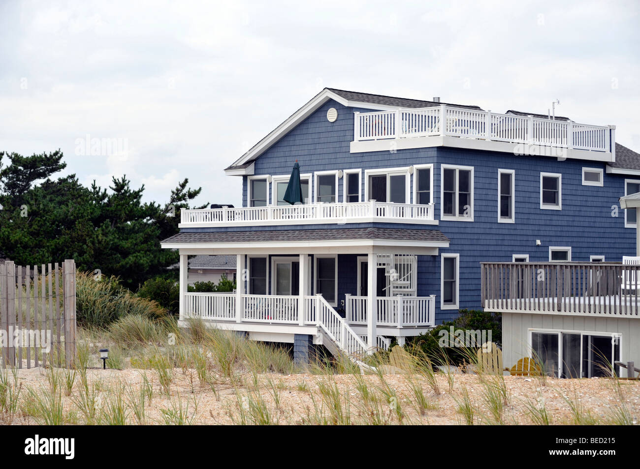 Beach dune home hi-res stock photography and images - Alamy