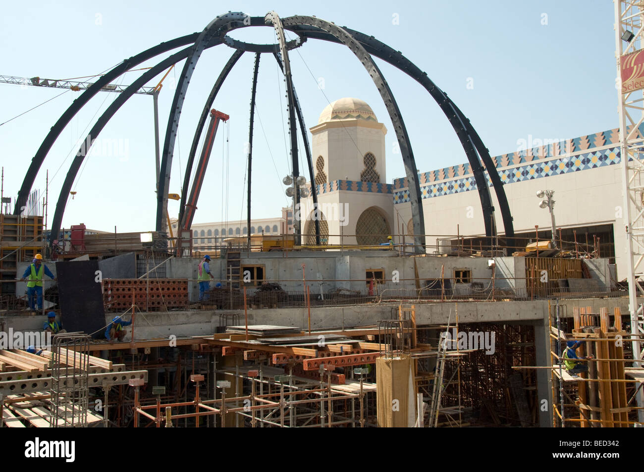 Construction work on a building site in Dubai Stock Photo - Alamy