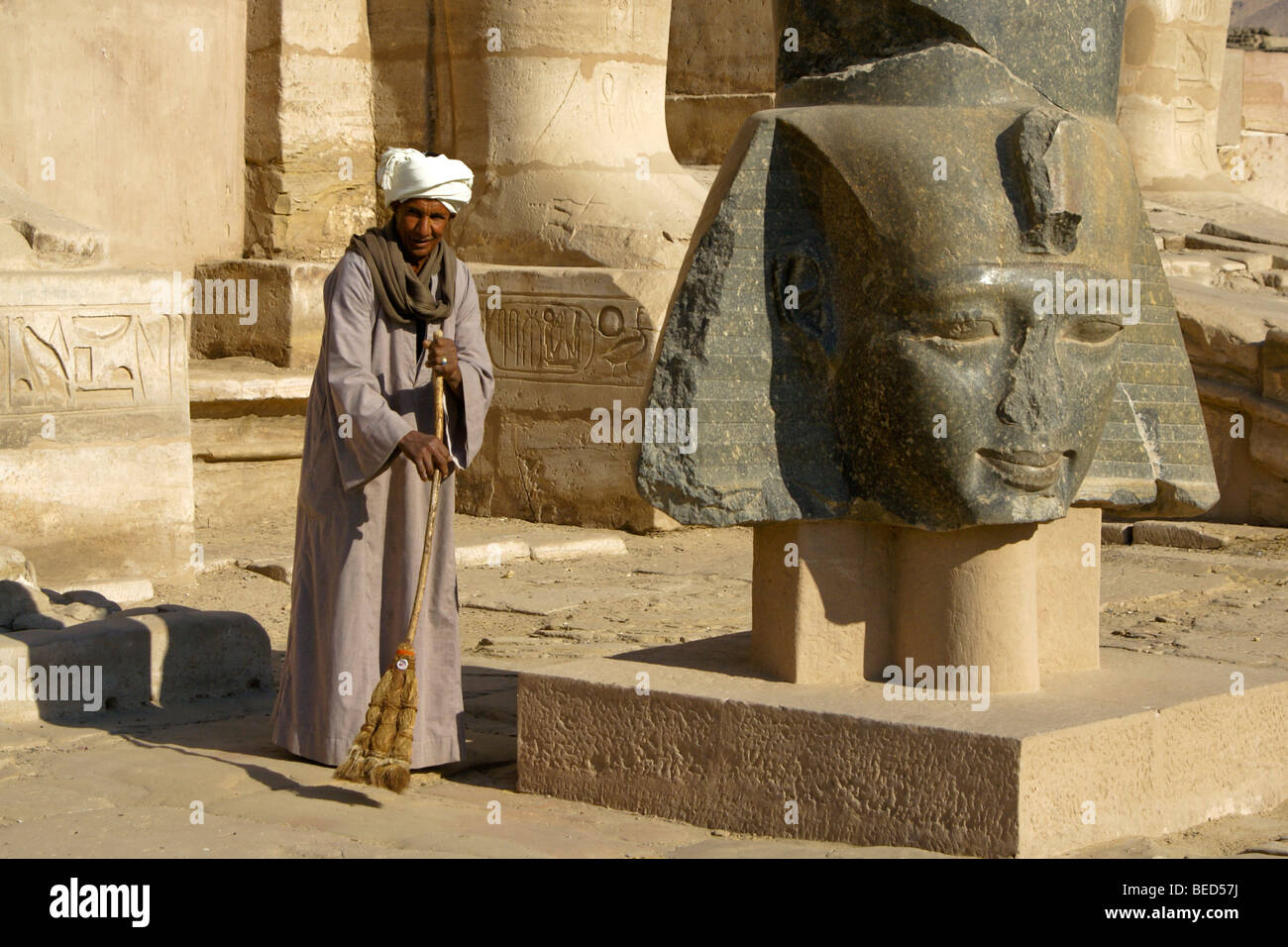 Ramesseum hi-res stock photography and images - Alamy