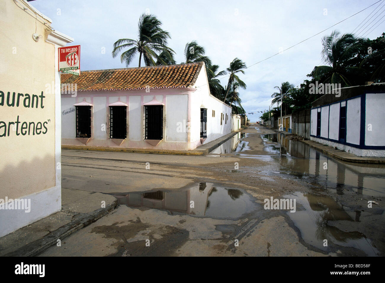 Road with simple houses, colonial style, Adicora, Peninsula de ...