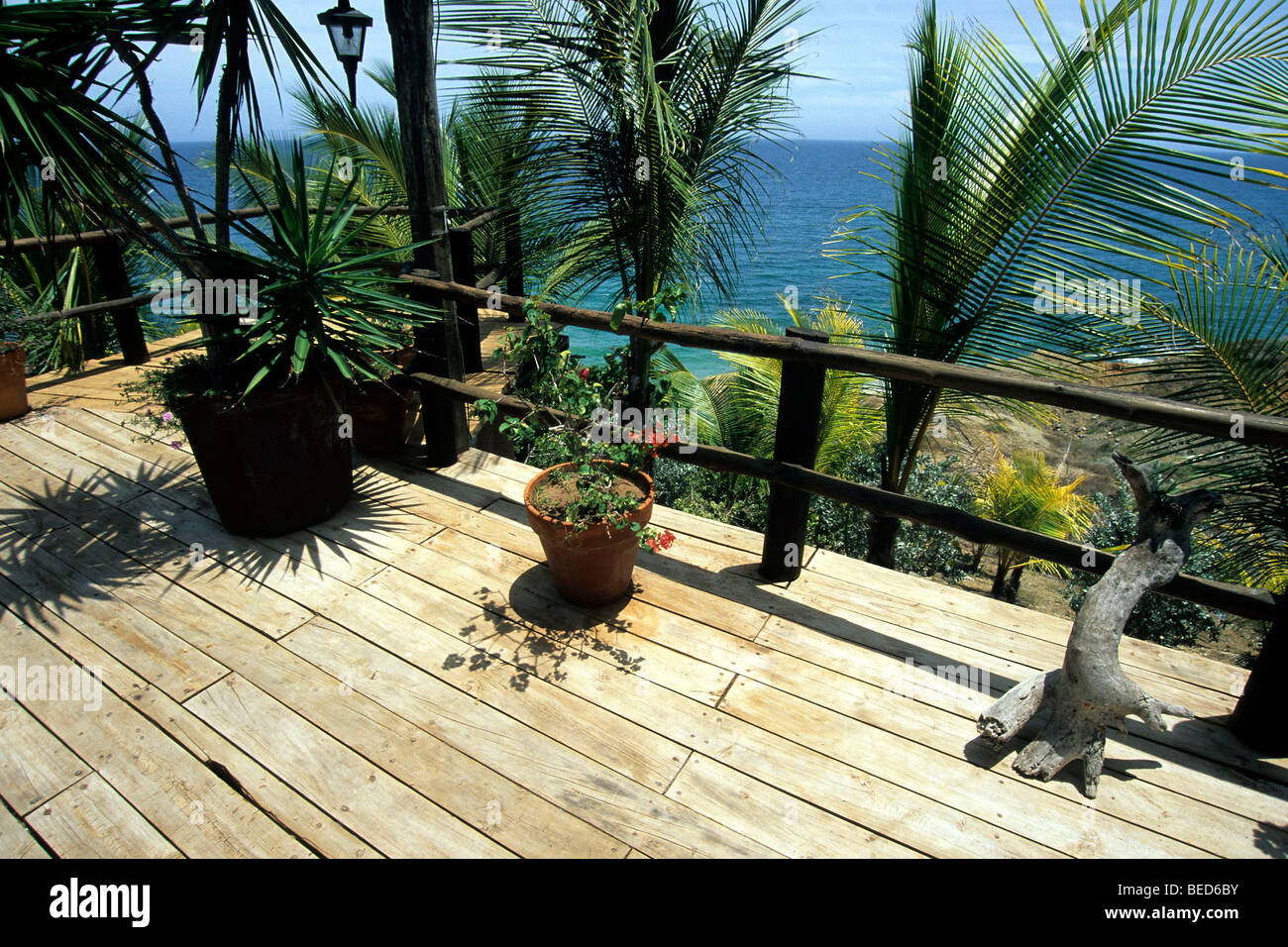 Terrassen mit meerblick hi-res stock photography and images - Alamy