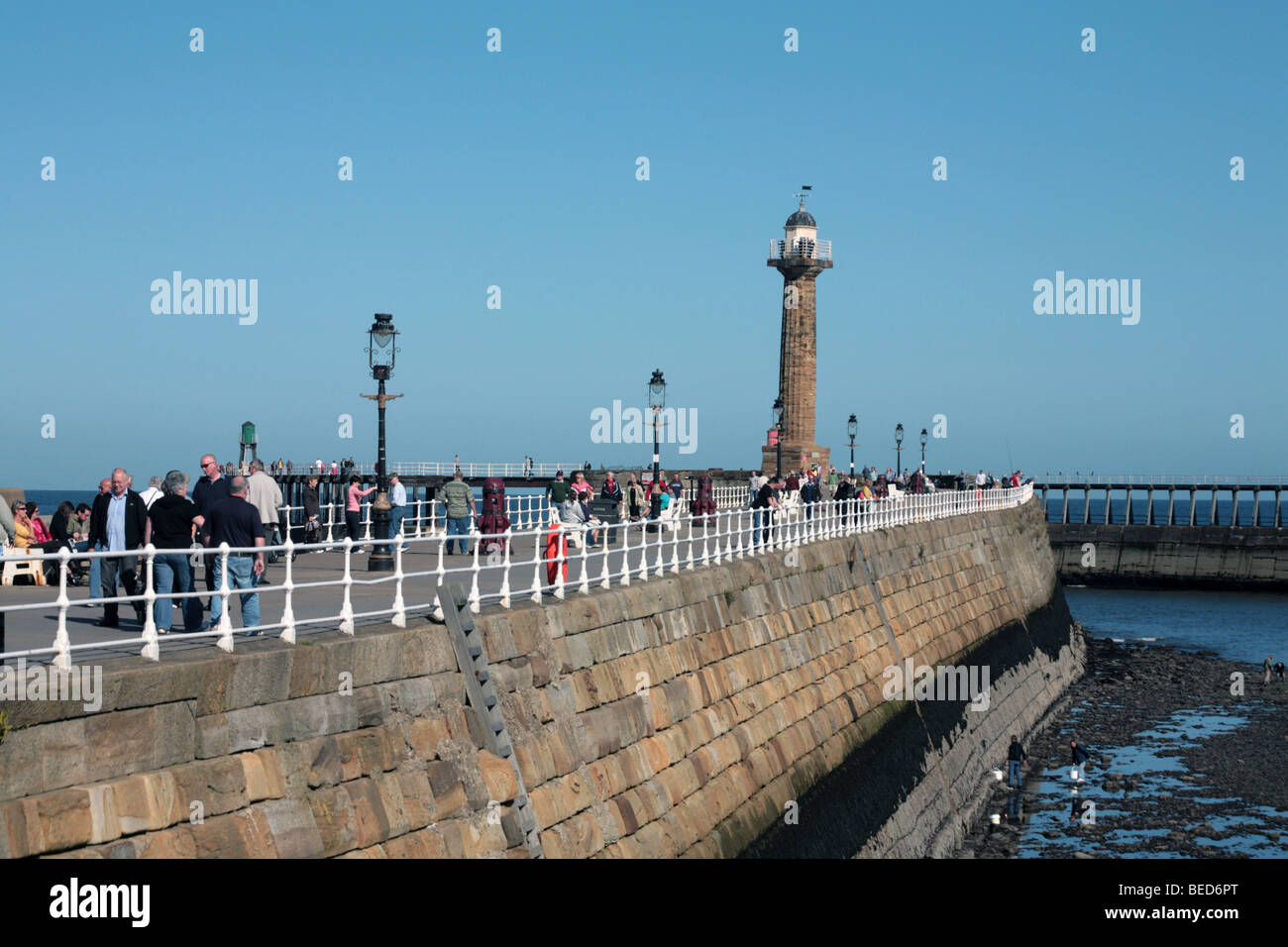 Whitby west pier hi-res stock photography and images - Alamy