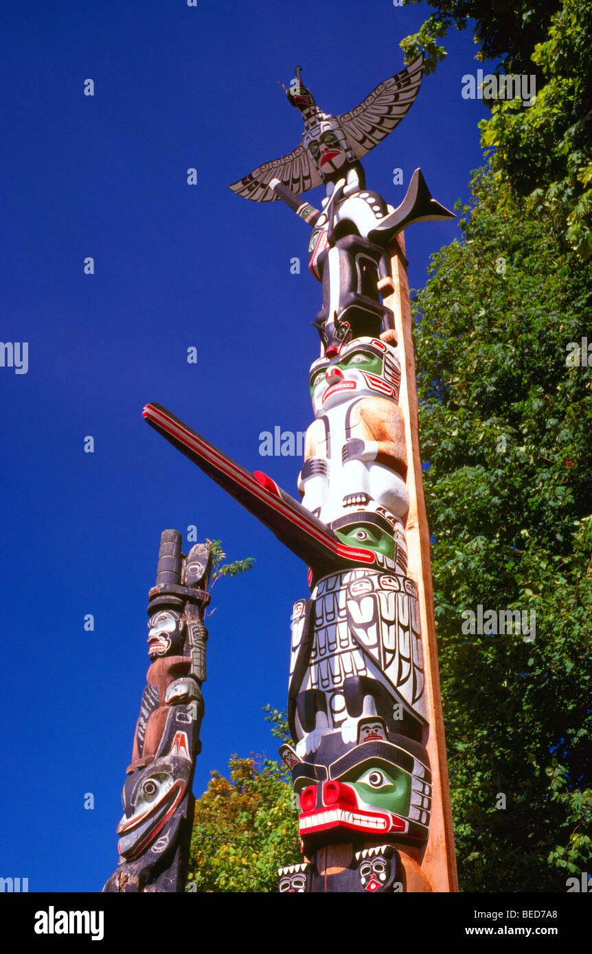 Kwakiutl tribe pacific northwest hi-res stock photography and images ...