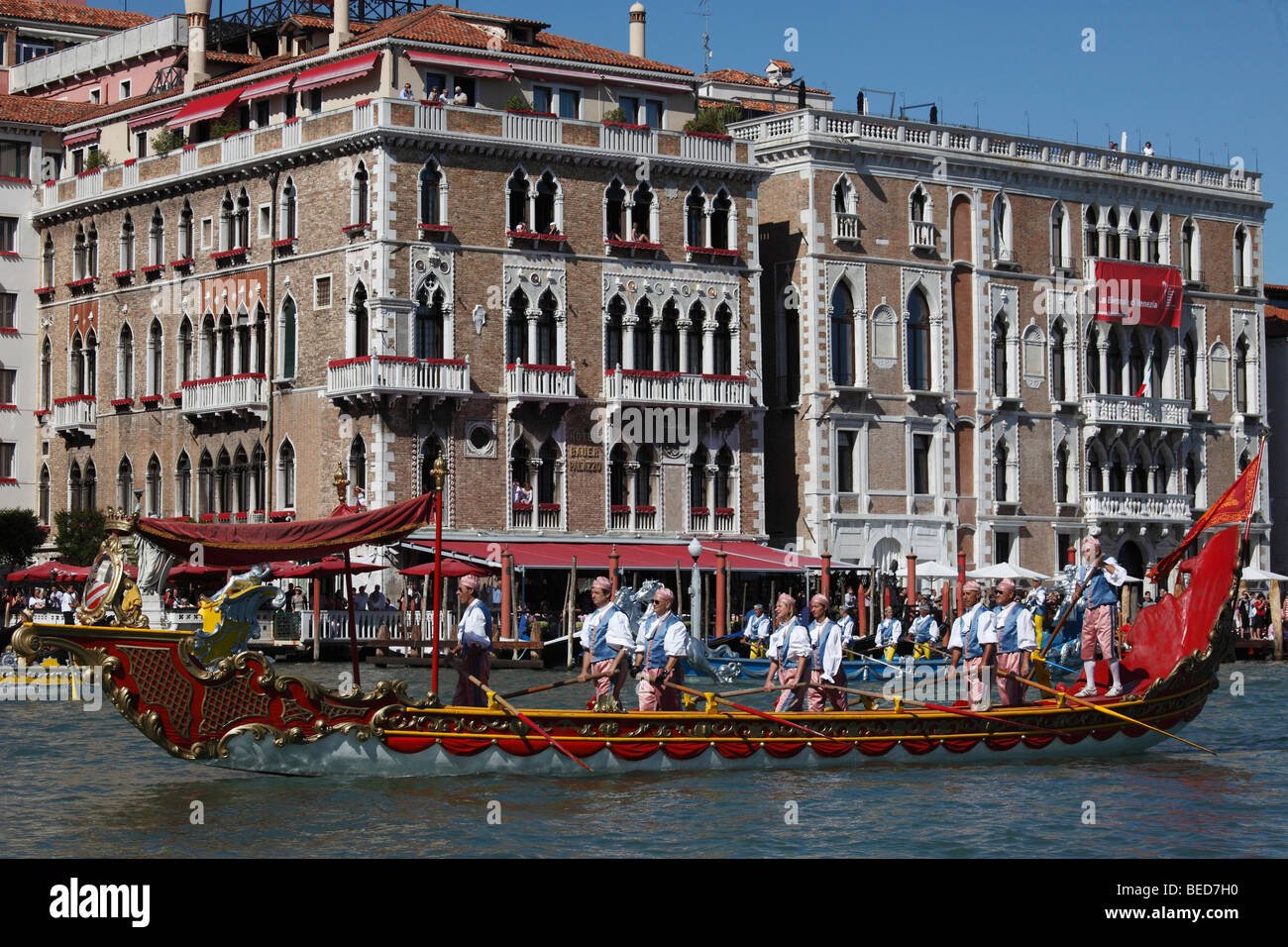 Traditions boats hi-res stock photography and images - Alamy