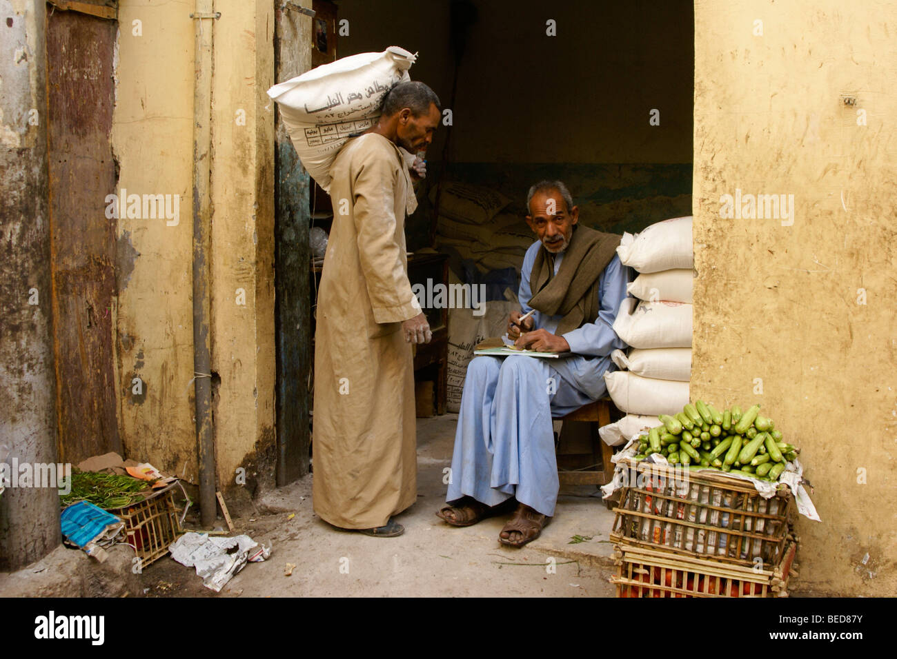 Shopping egypt hi-res stock photography and images - Alamy