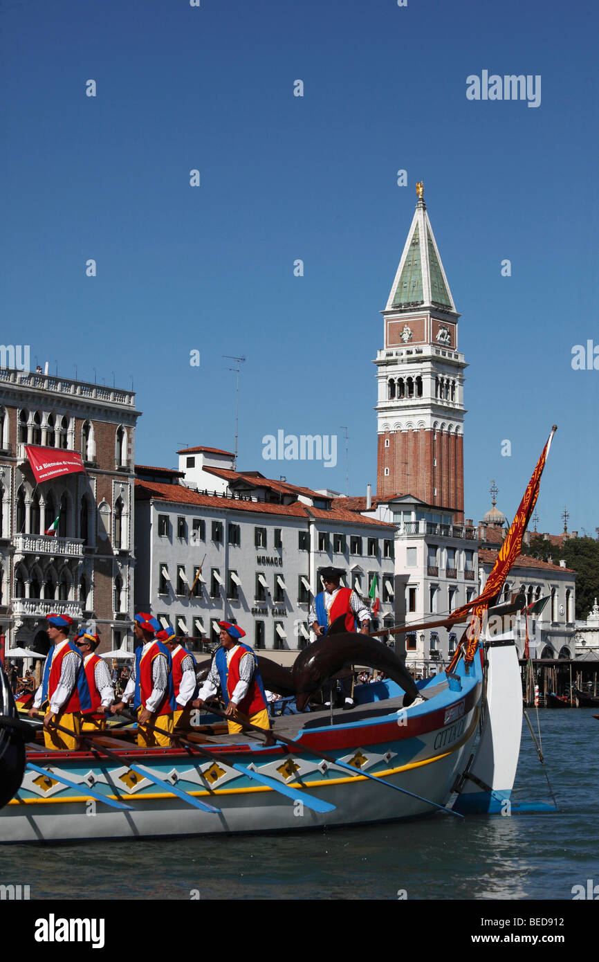 Italy, Venice, historic regatta, boats, people, traditions Stock Photo ...