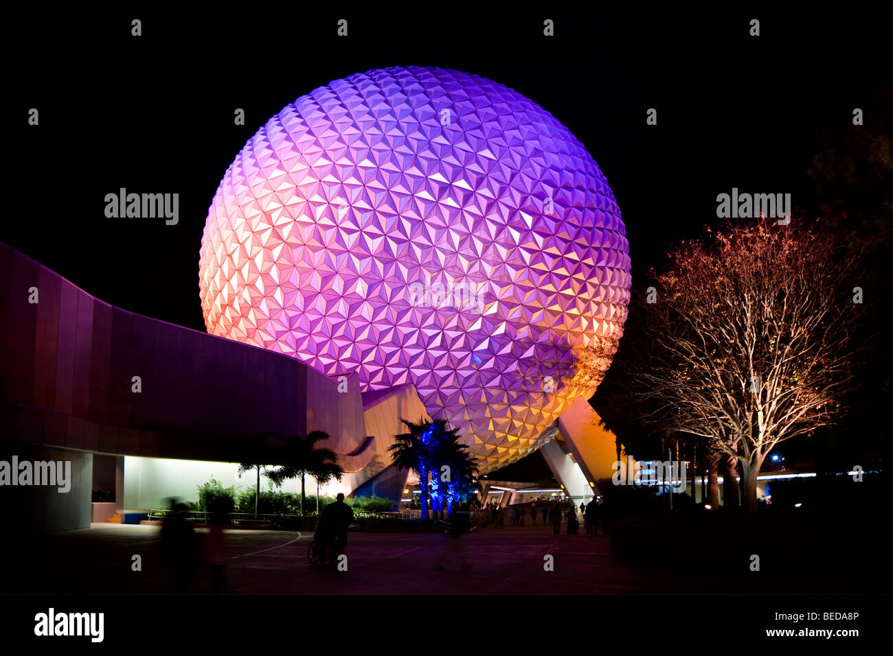 Spaceship earth icon epcot epcot hi-res stock photography and images ...