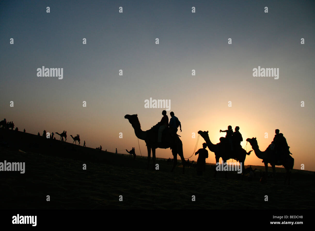 Person riding camel silhouette hi-res stock photography and images - Alamy