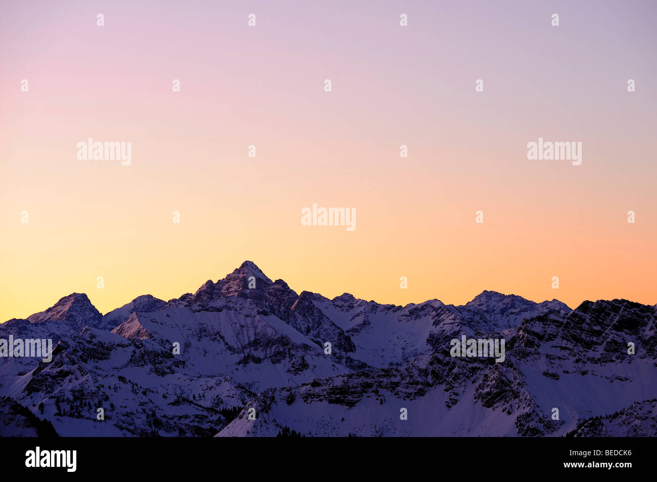 Panoramic view of the peaks of Mt Hochvogel, at sunset, Allgaeu Alps ...
