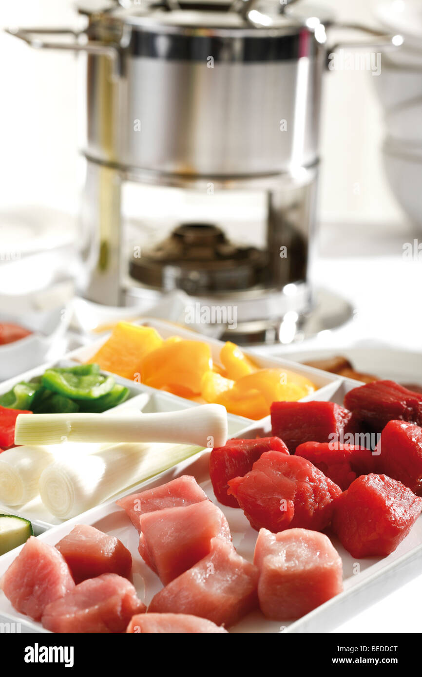 Fleischfondue hi-res stock photography and images - Alamy
