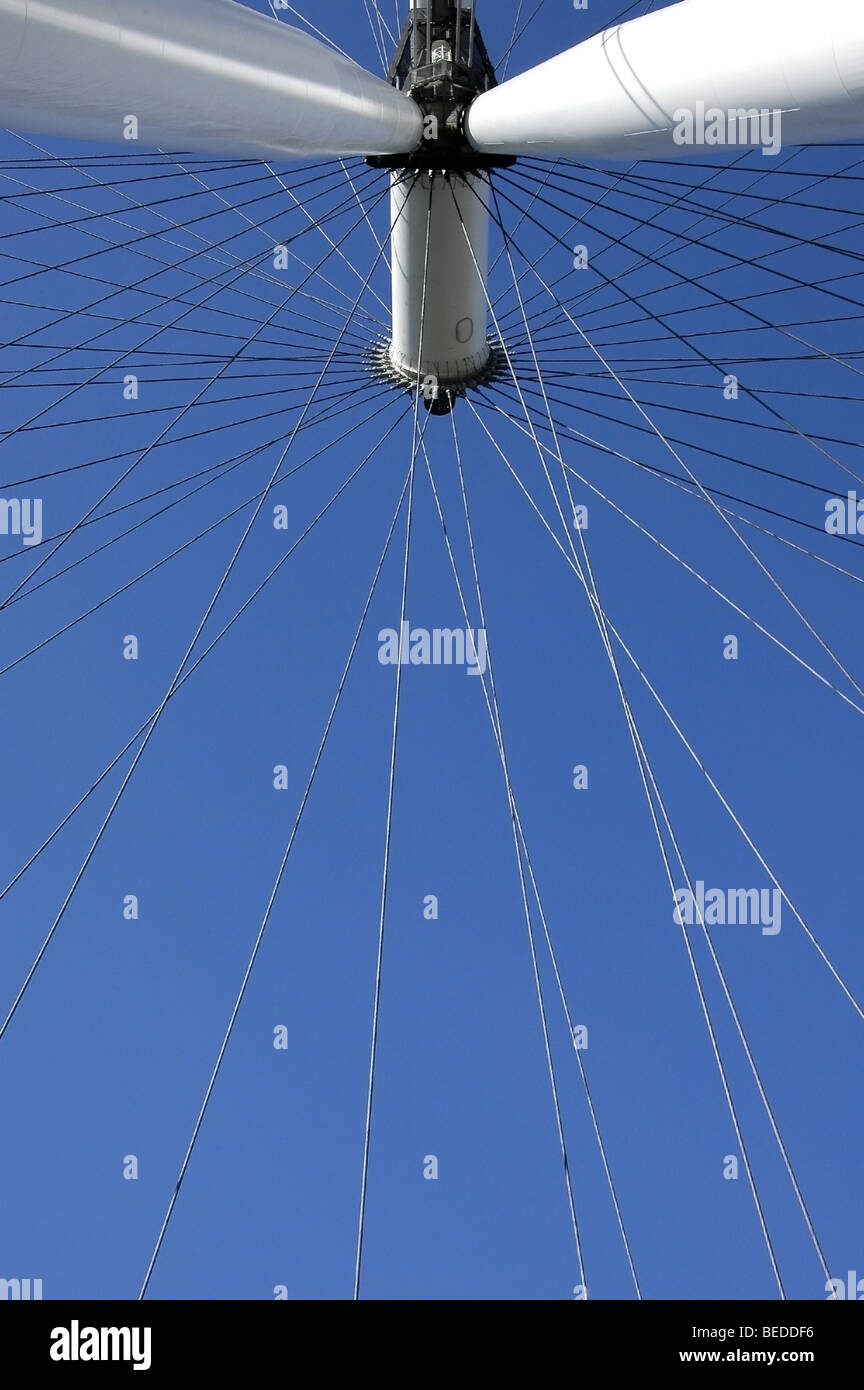 wheel and spokes of london eye Stock Photo - Alamy