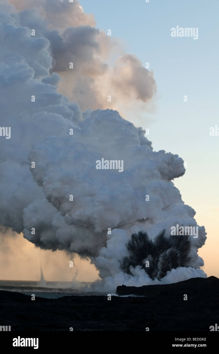 Exploding volcano hi-res stock photography and images - Alamy