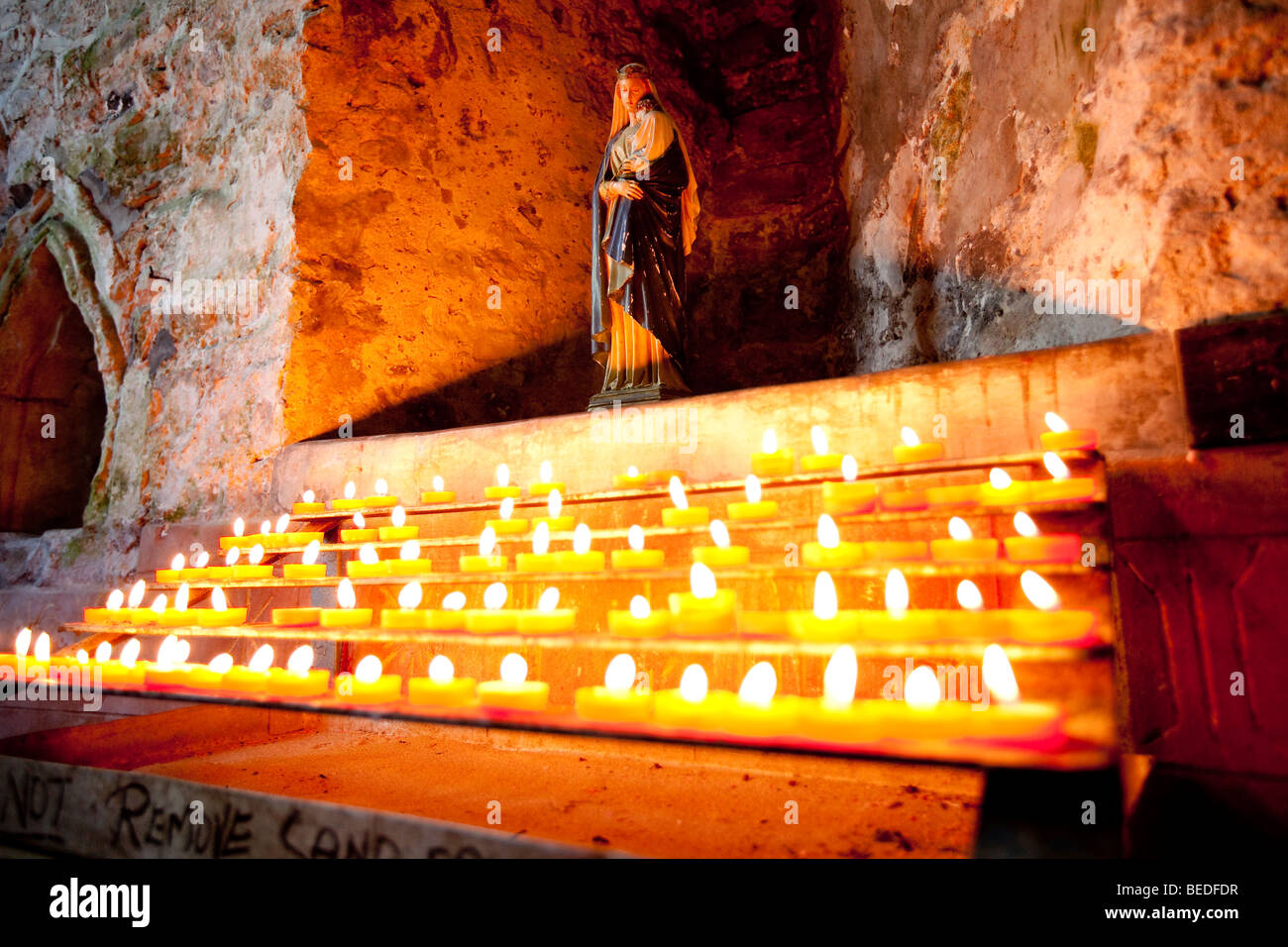 Holy candle hi-res stock photography and images - Alamy