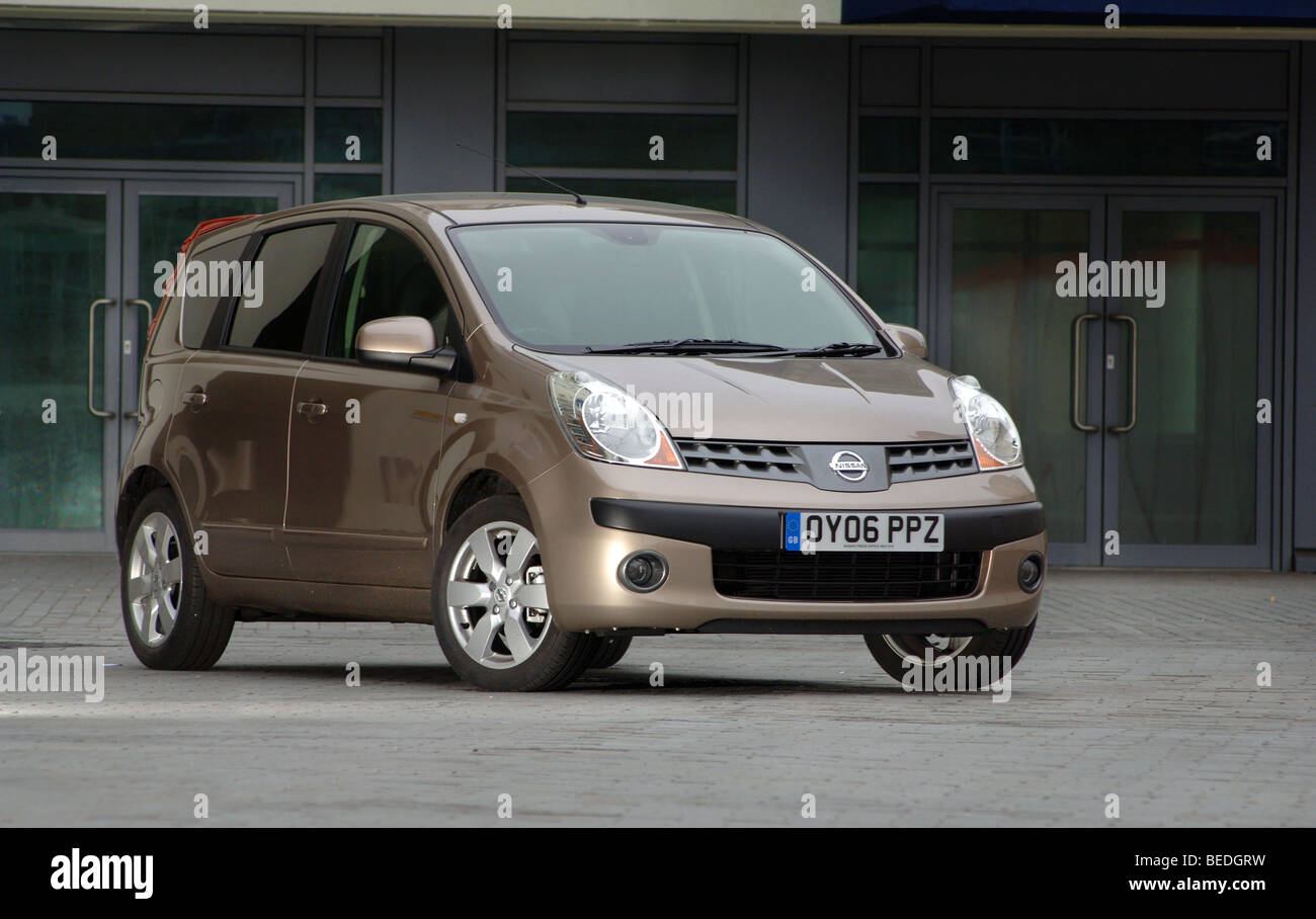 Nissan note hi-res stock photography and images - Alamy