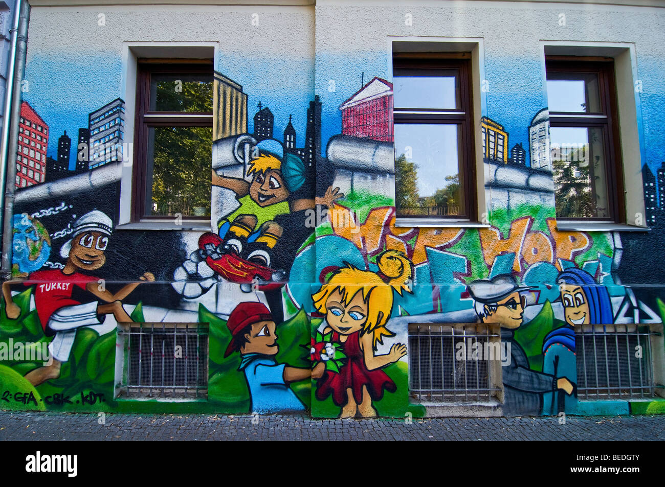 Mural art, graffiti, Kreuzberg, Berlin, Germany, Europe Stock Photo - Alamy