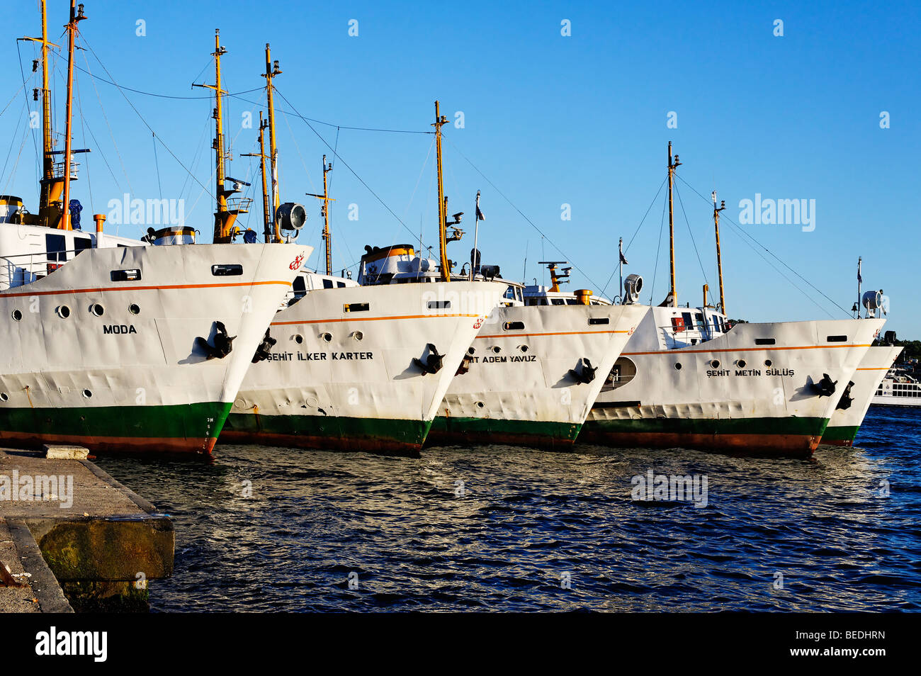 Ferries hi-res stock photography and images - Alamy