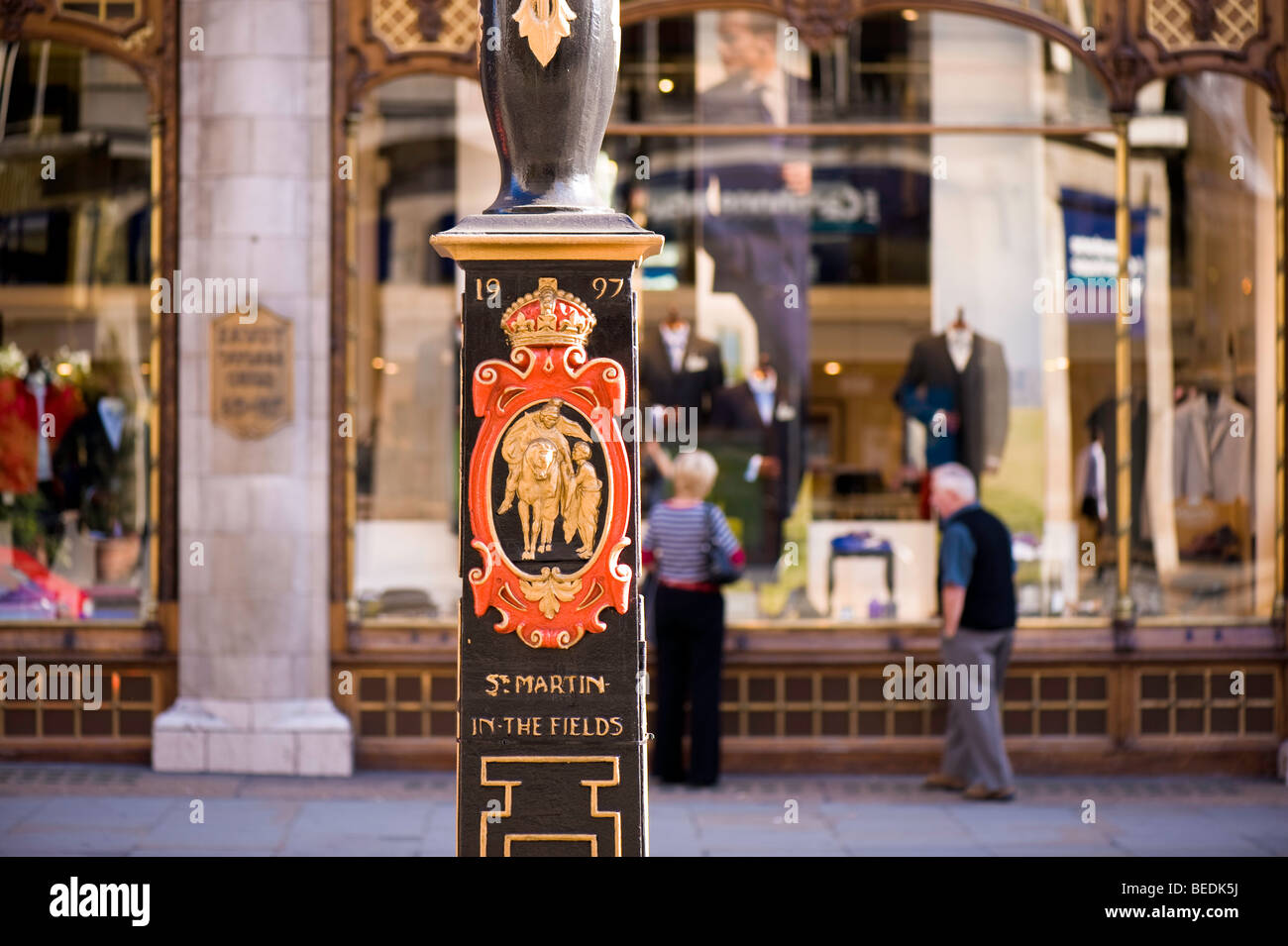 Strand london gb uk hi-res stock photography and images - Alamy