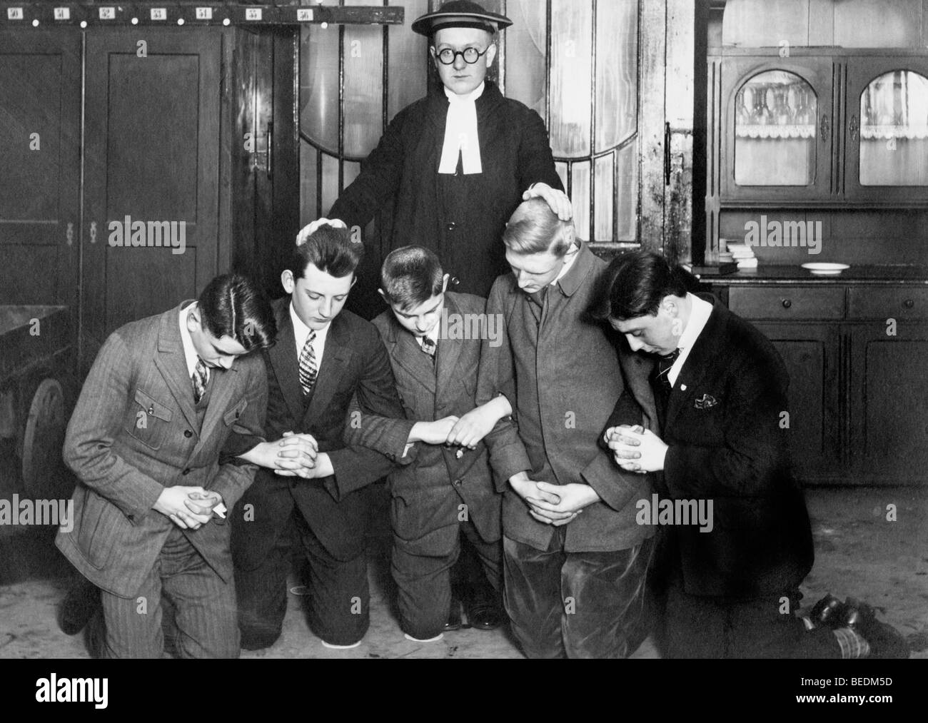 Reverend pastor hi-res stock photography and images - Alamy