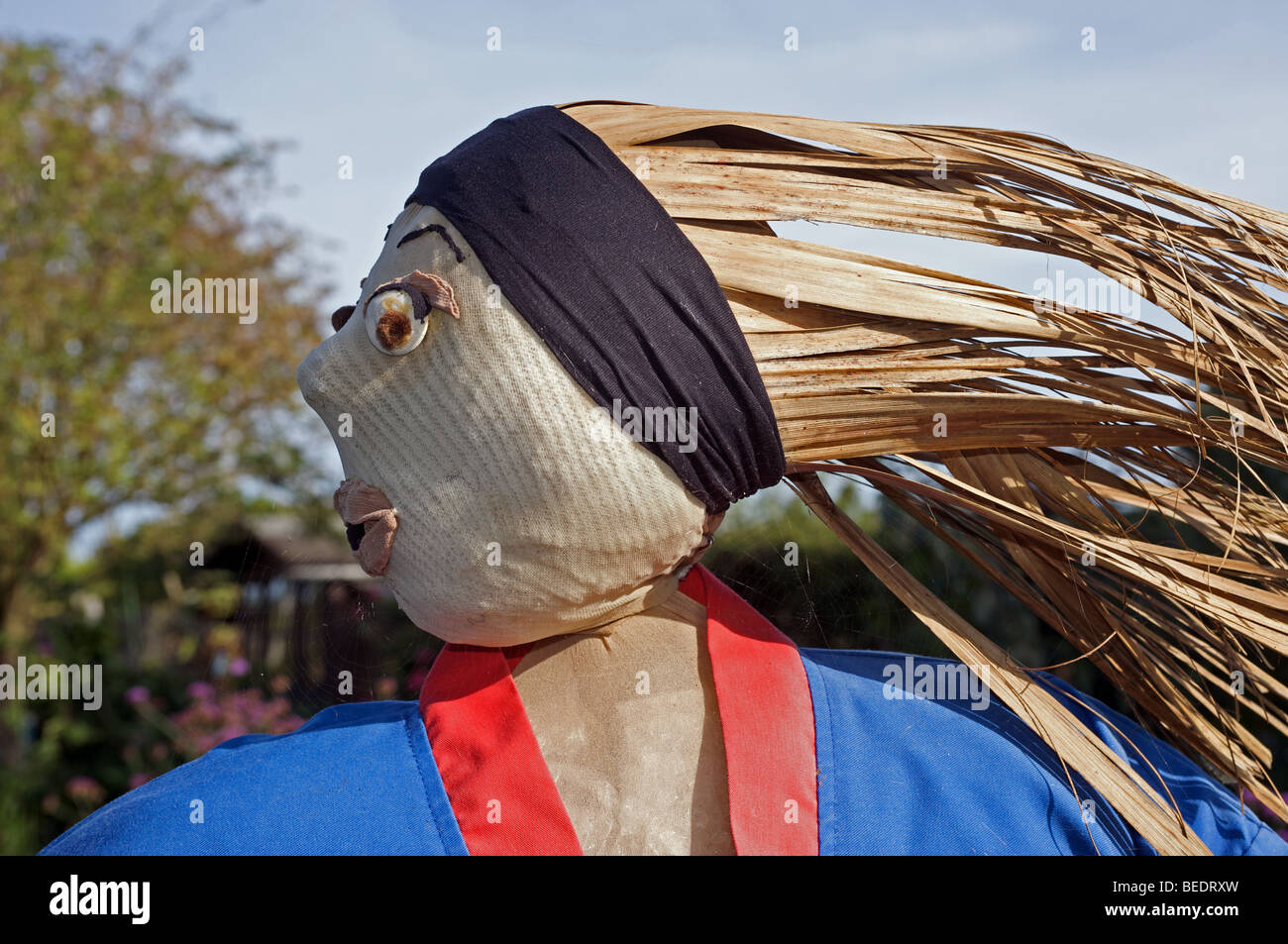 Homemade scarecrows hi-res stock photography and images - Alamy