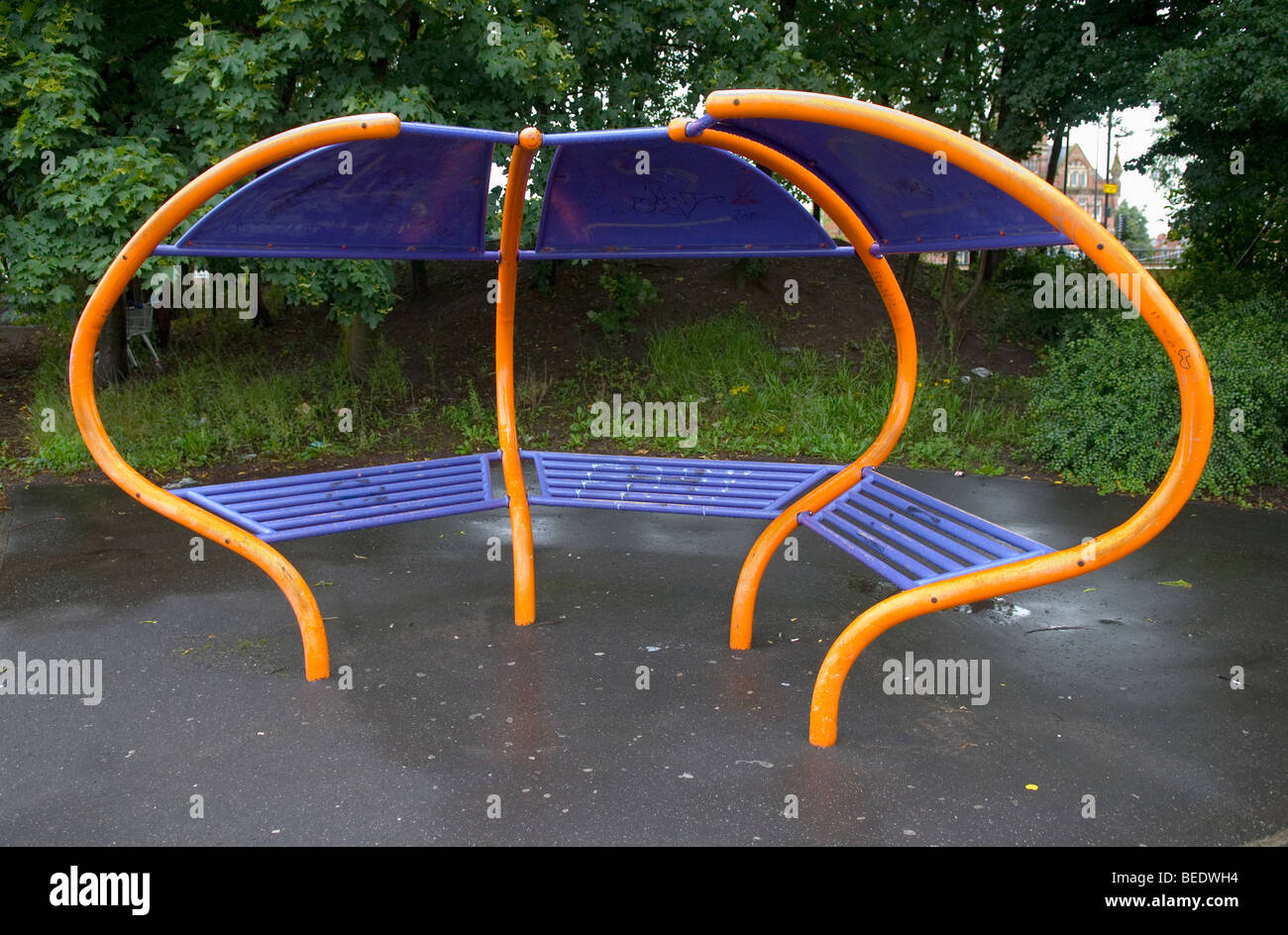 Public seating in Manchester Stock Photo - Alamy