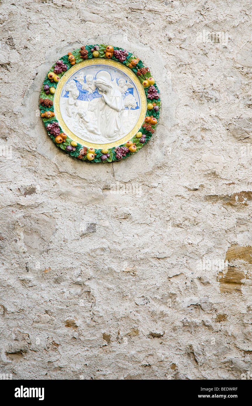 Plate with a color border hi-res stock photography and images - Alamy