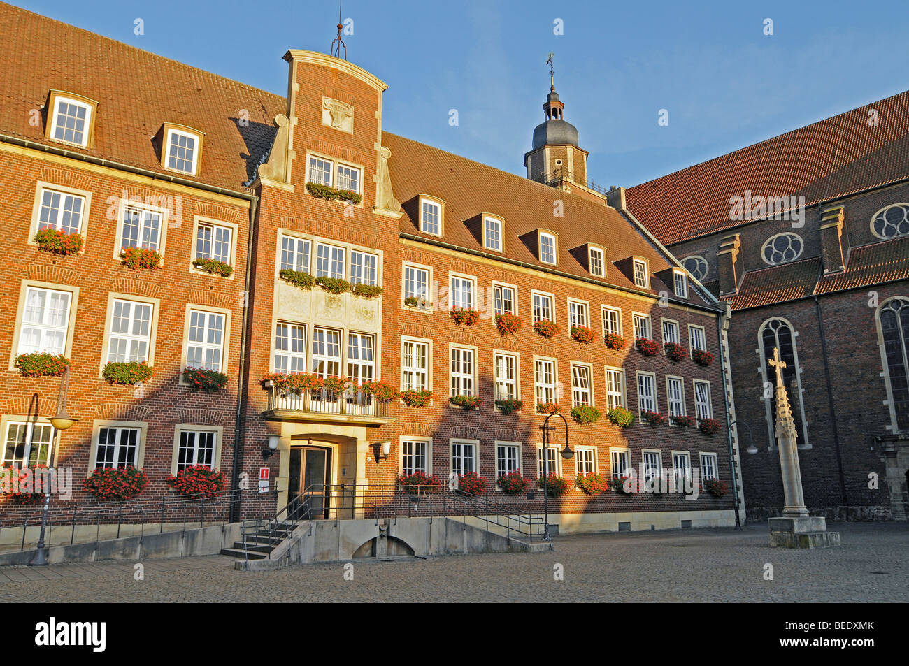 Market cross, market square, town hall, Coesfeld, Muensterland region ...
