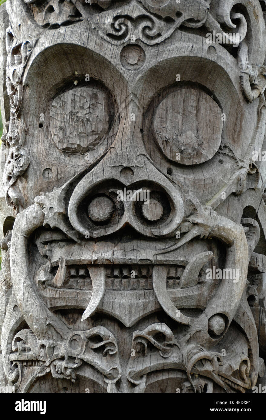 Art wood carving sculpture hi-res stock photography and images - Alamy