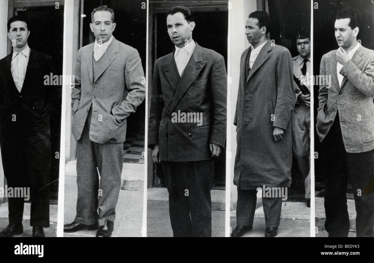 Algerian men hi-res stock photography and images - Alamy