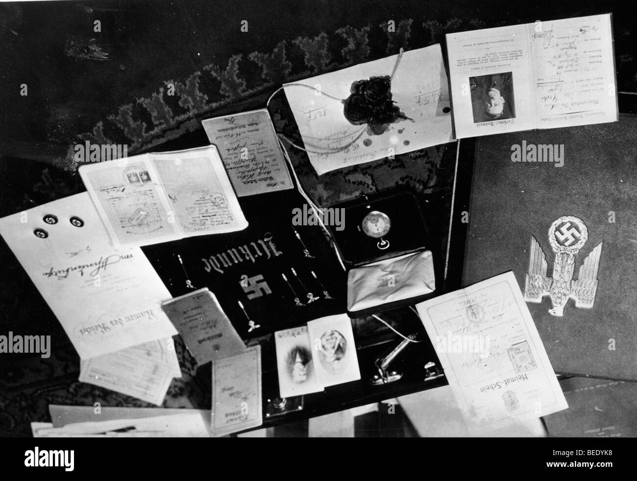 Belong to me Black and White Stock Photos & Images - Alamy